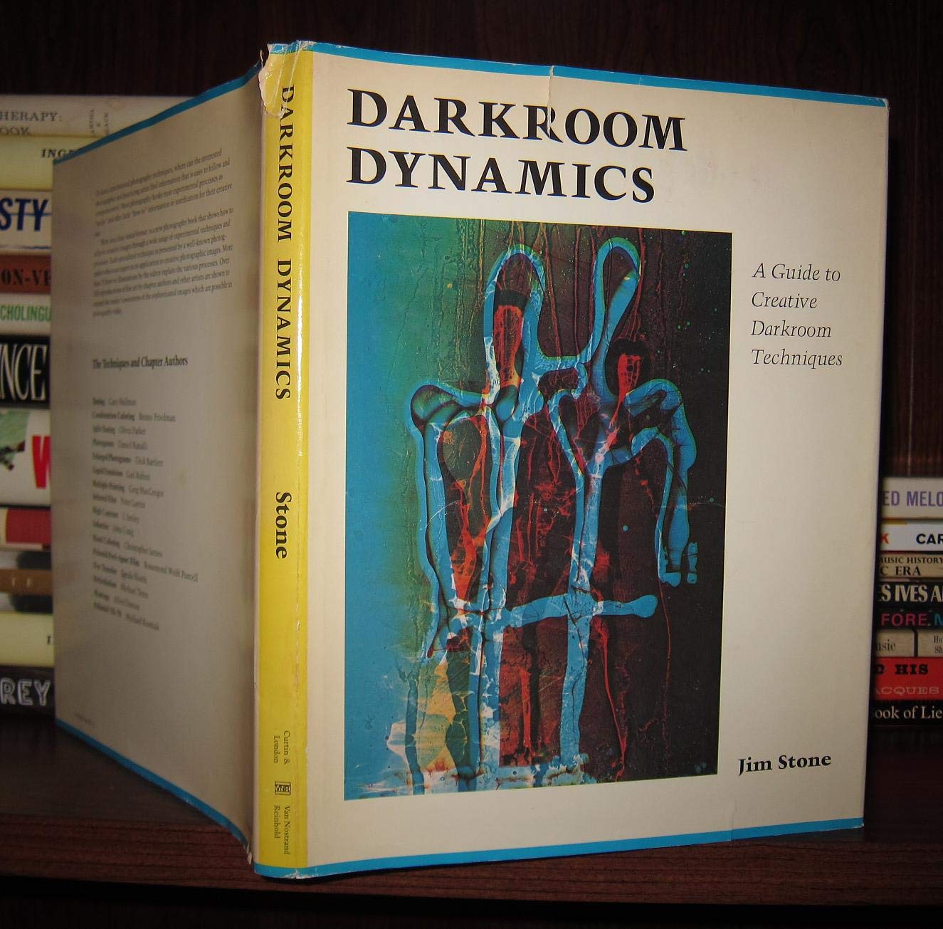 Darkroom dynamics: A guide to creative darkroom techniques: Stone, Jim ...