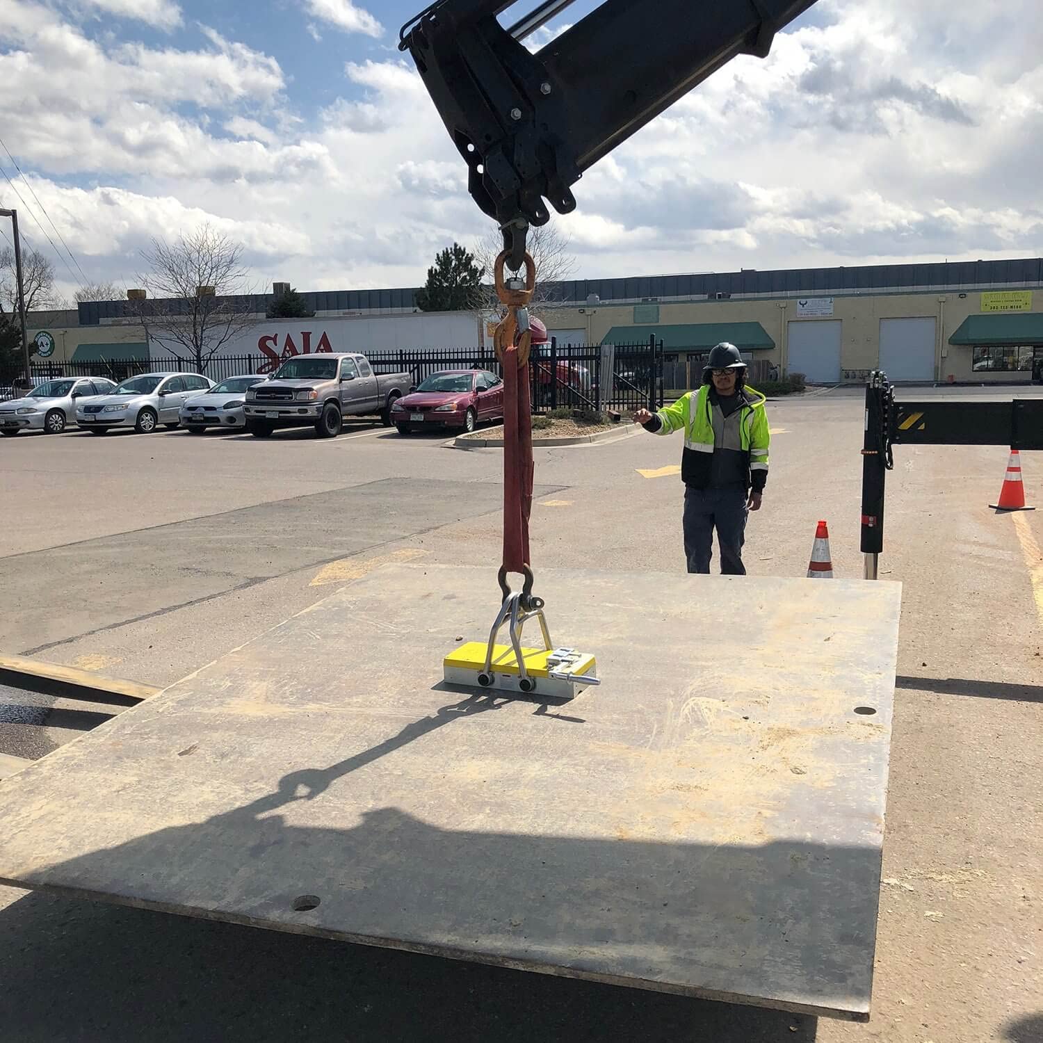 Snapklik.com : 8100549 MLAY1000 Lifting Magnet, Pivoting Head, Heavy ...