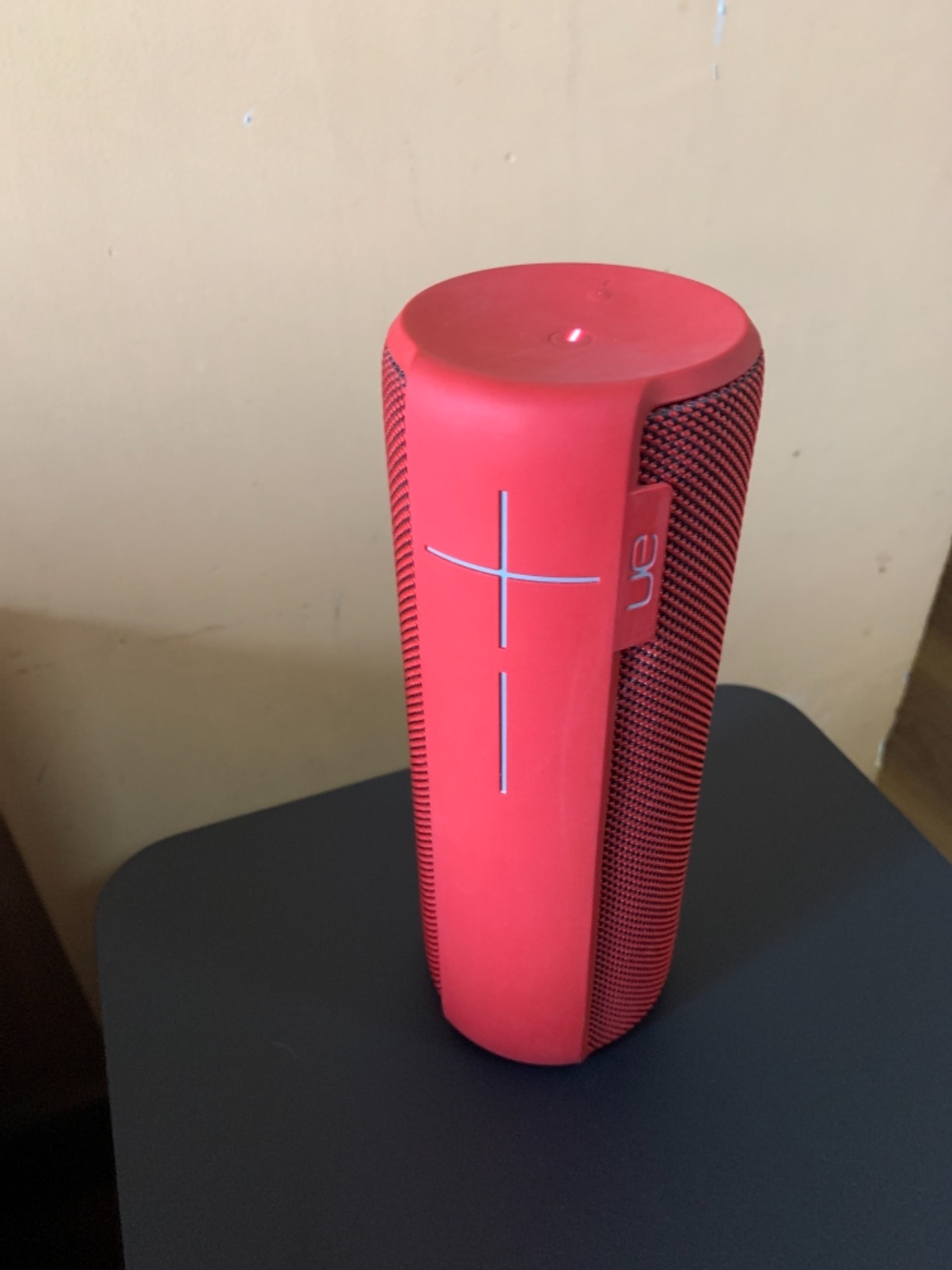 Ultimate Ears Mega Boom Wireless Bluetooth Portable Speaker (Black ...