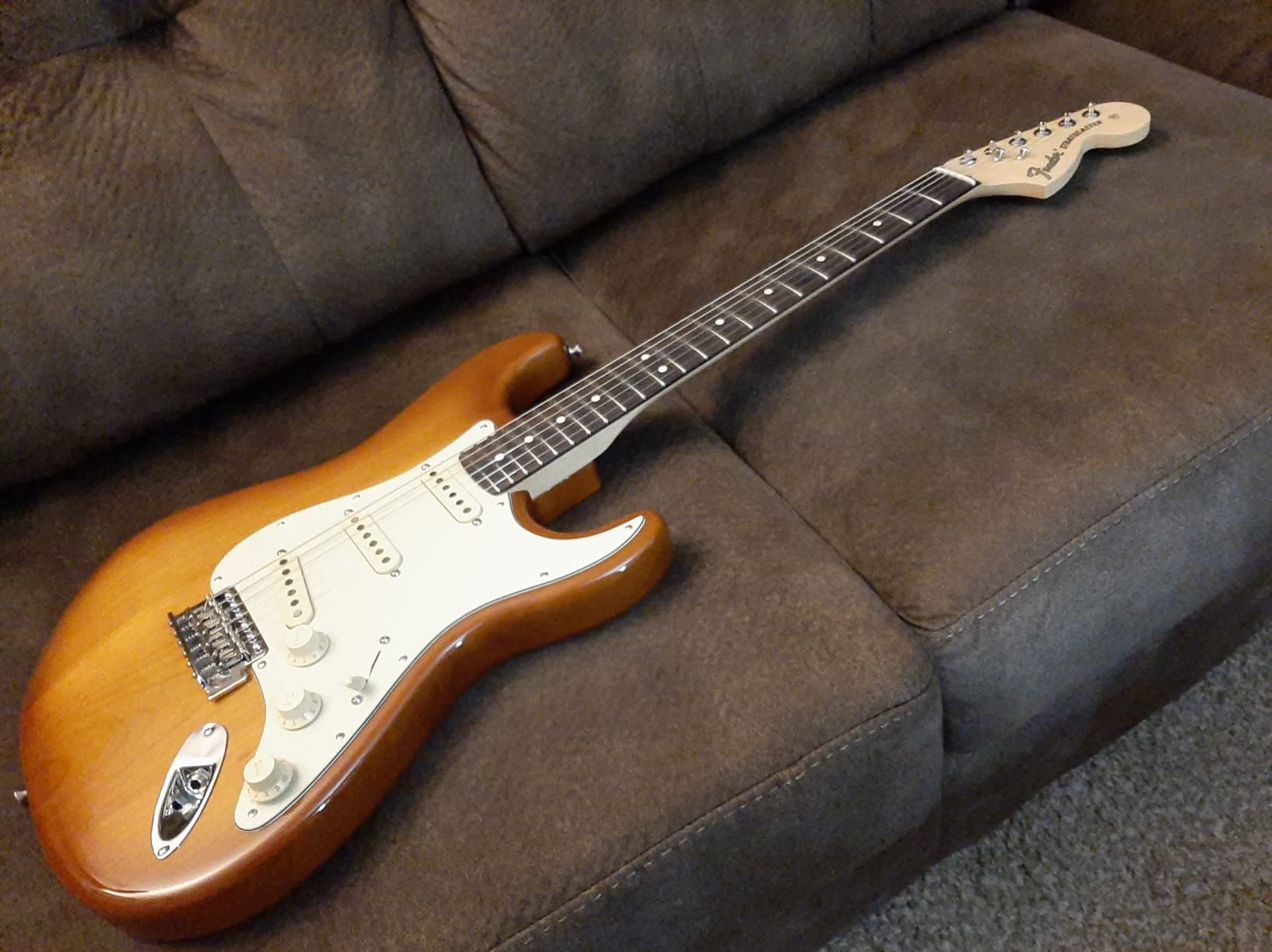 $78/mo - Finance Fender American Performer Stratocaster - Honeyburst w ...