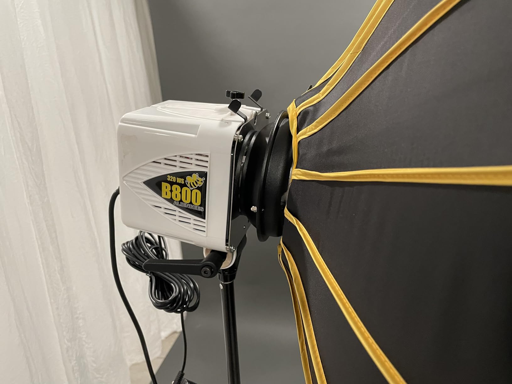 Amazon.com : Fomito Balcar Speedring to Bowens Mount Converter ...