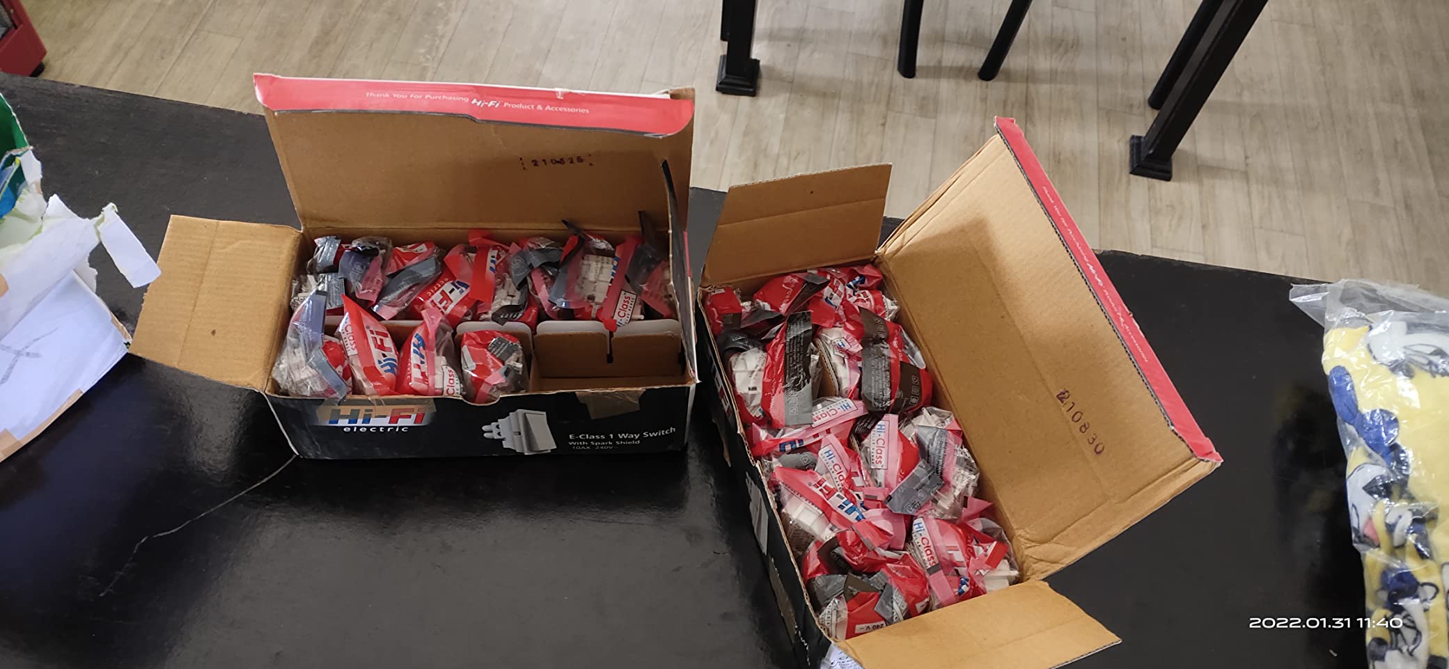 Hi Fi Modular Switch 1 Way Switch with spark shield White (Pack of 20 ...