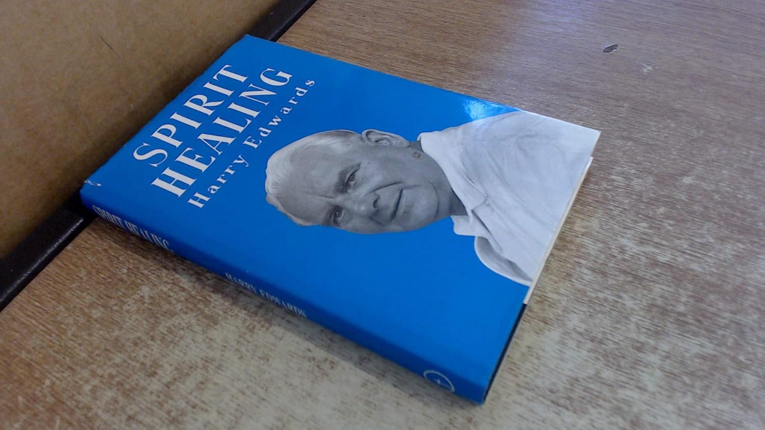Spirit Healing: Harry Edwards: Amazon.com: Books