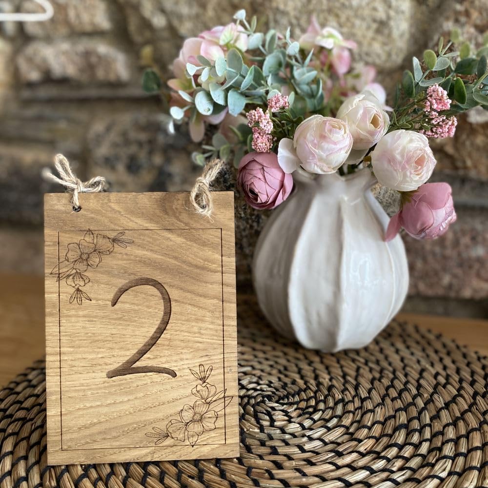Diy rustic wedding table numbers | Beachweddingtips.com