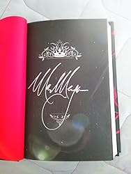 Amazon.com: Heartless: 9781250044655: Meyer, Marissa: Books