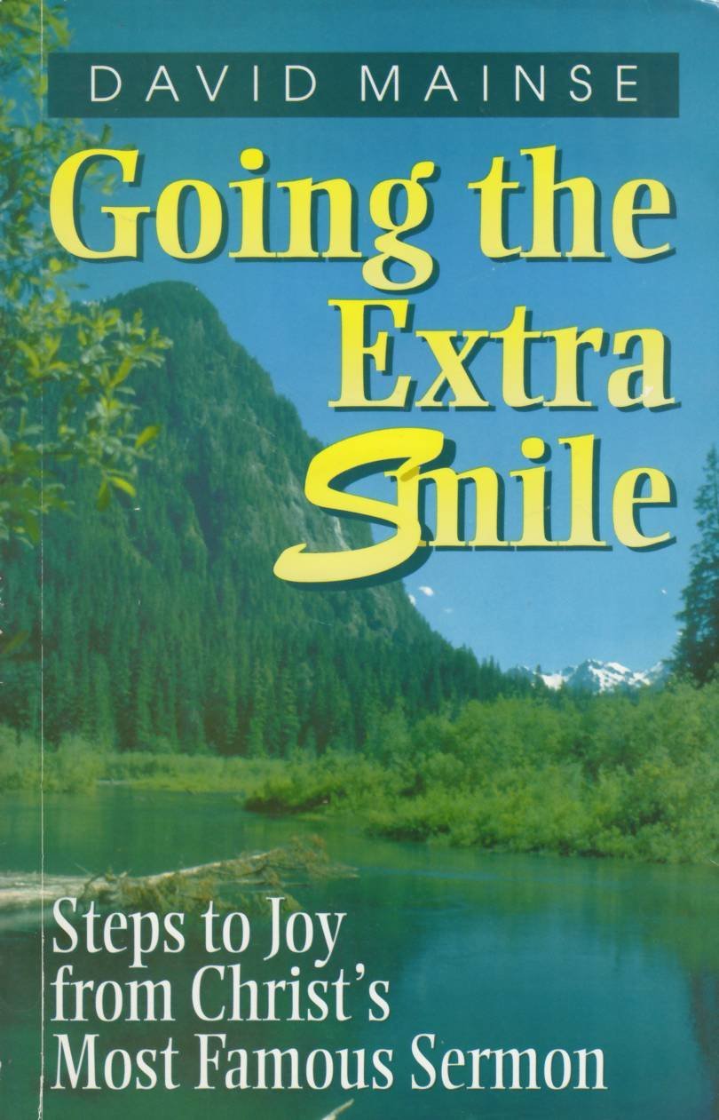 Going the Extra Smile: David Mainse: 9780921702726: Amazon.com: Books