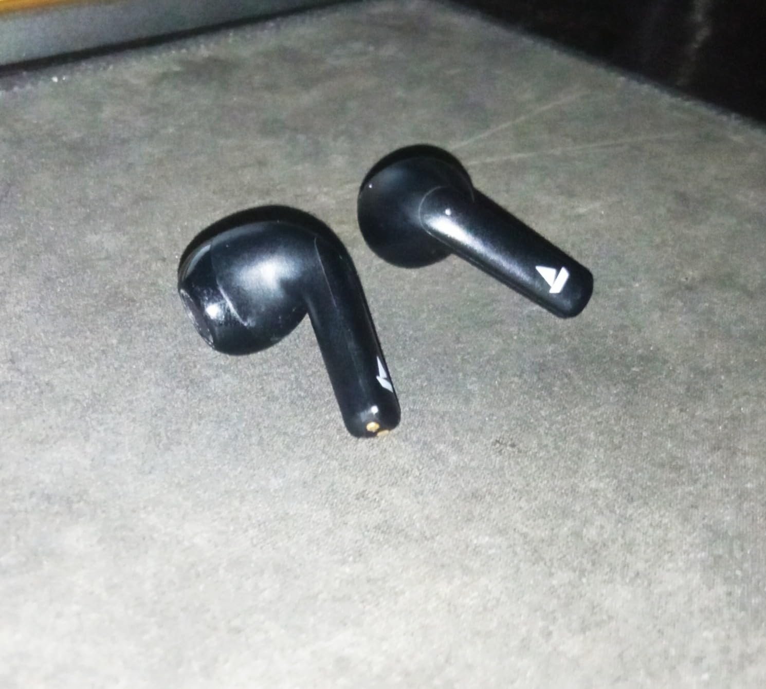 boAt Airdopes Atom 81 Truly Wireless in Ear Ear Buds w/Upto 50H ...