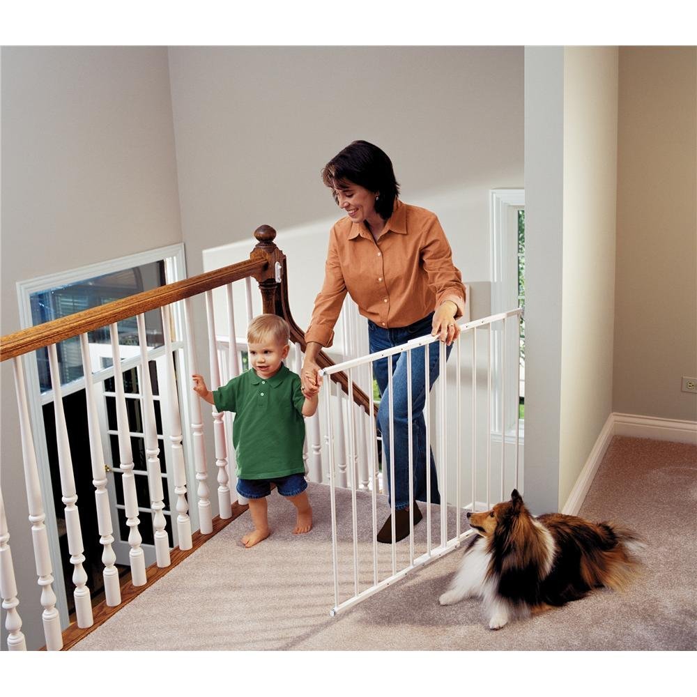 Amazon.com: KidCo G2000 Safeway Top of Stairs Gate (White) : Baby