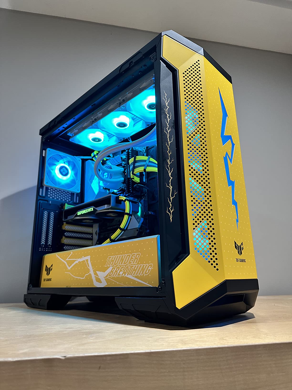 Amazon.com: ASUS TUF Gaming GT501 ZENITSU Mid-Tower Computer Case for ...