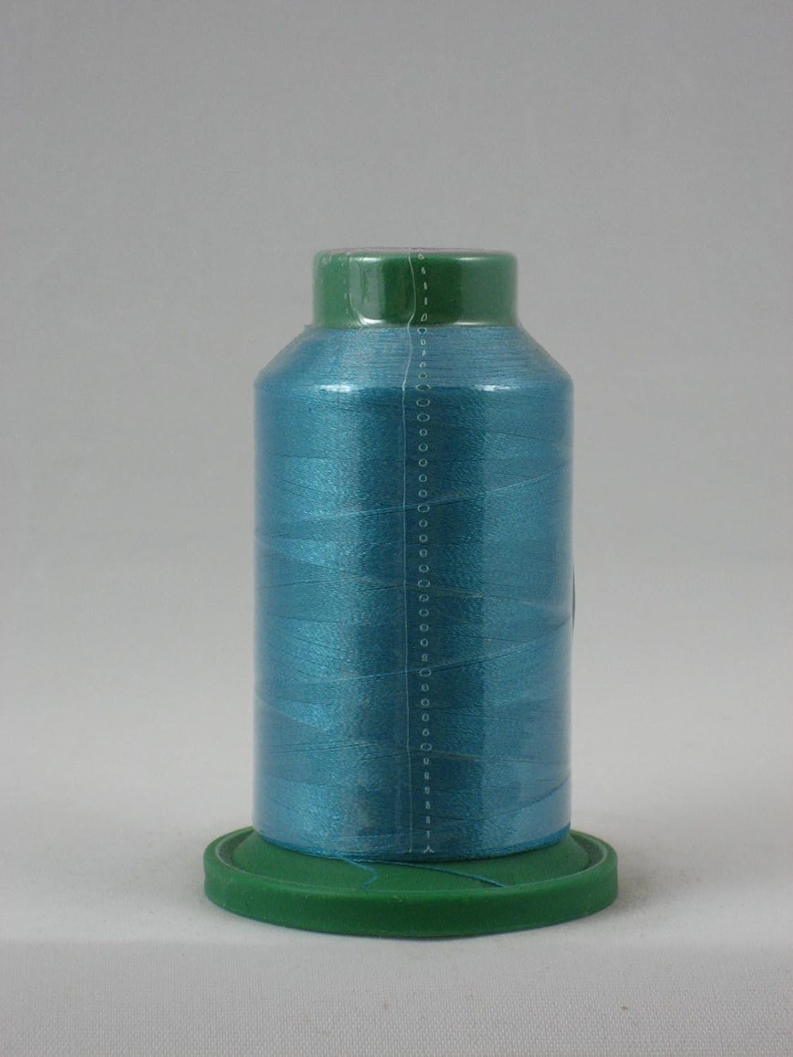 Amazon.com: Isacord Embroidery Thread 1000m (4220-4952) (4423) : Arts ...
