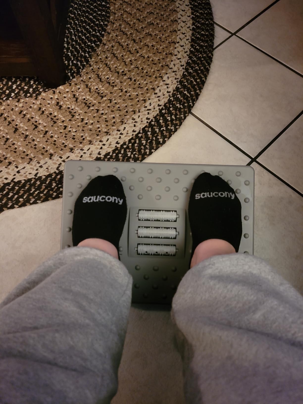 Amazon.com: VEGCOO Foot Rest for Under Desk at Work, Comfort Rocking ...