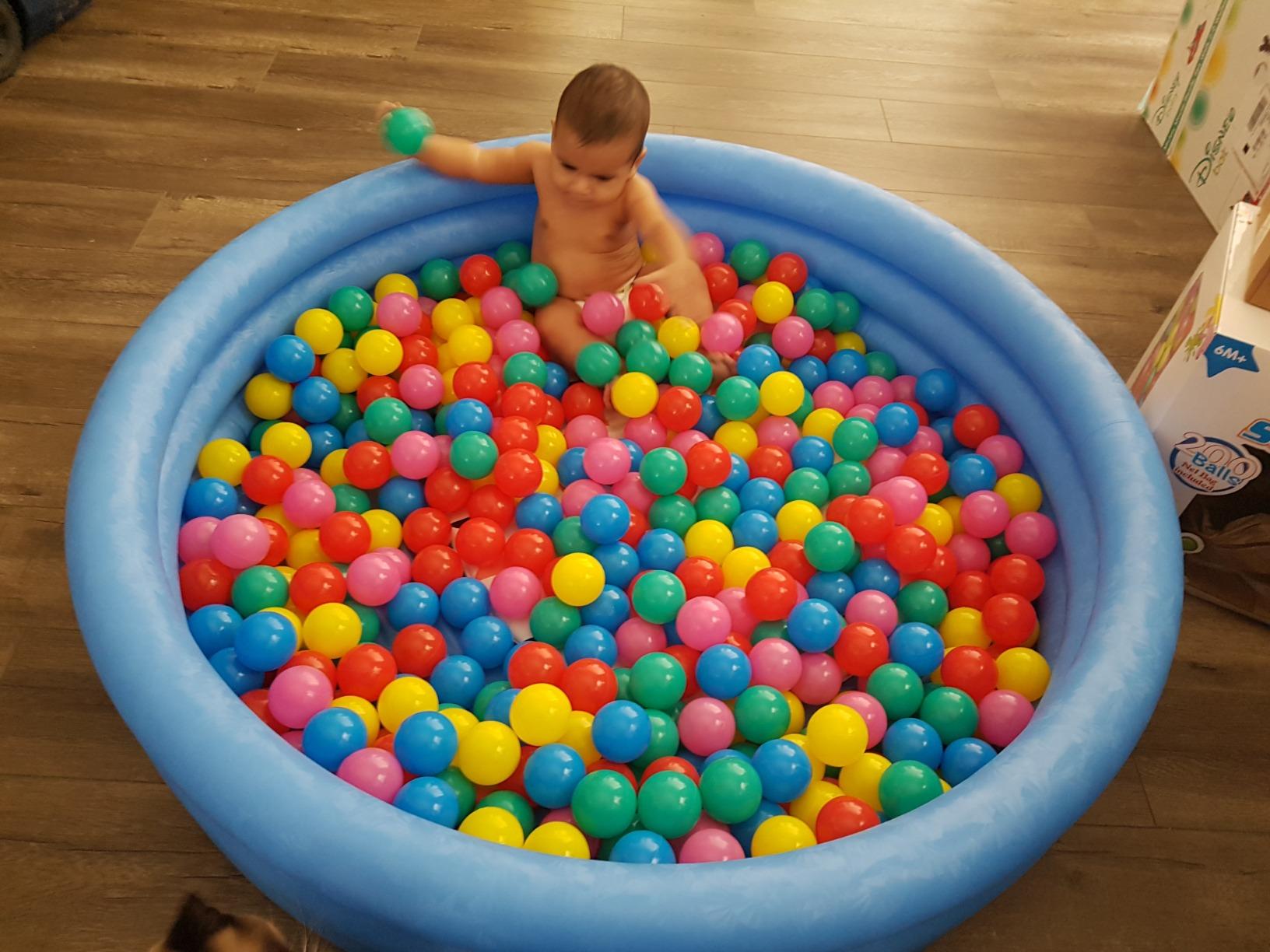 Amazon.com: POCO DIVO 200 Pit Balls Crushproof Kids Play Fun Ball 5 ...