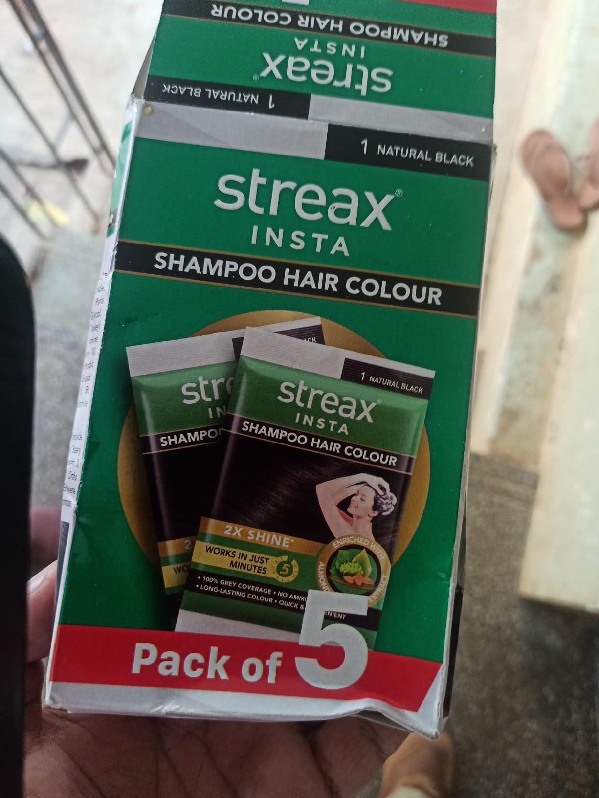 Buy Streax Insta Shampoo Hair Colour for Women and Men, Natural Black ...