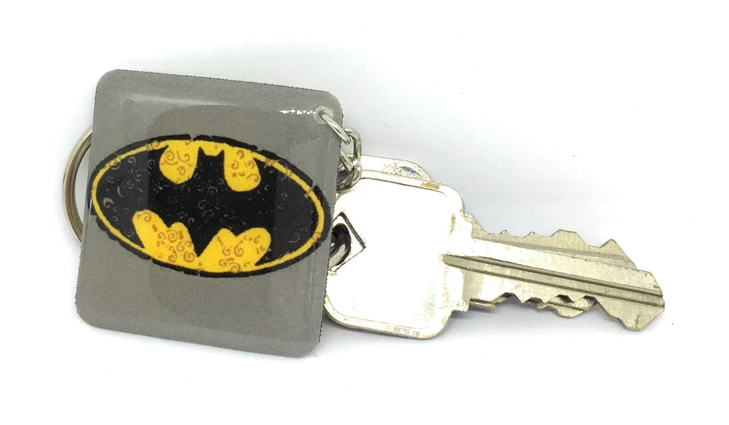 Amazon.com: Batman Keychain - DC Comics Key Ring - Swirl Art Key Fob ...