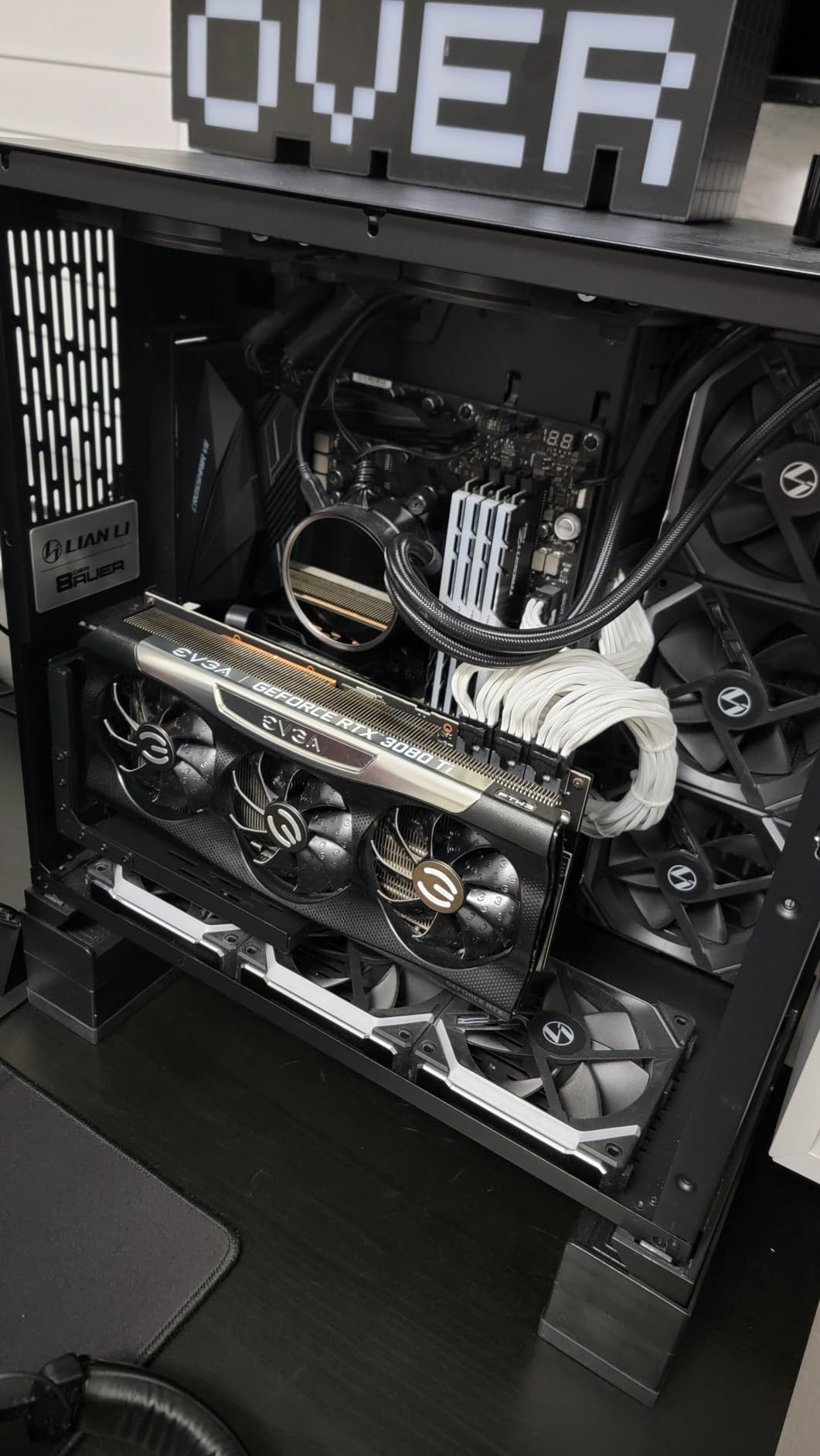 $9/mo - Finance Lian Li Universal 4- Slots Vertical GPU kit (with Gen 4 ...