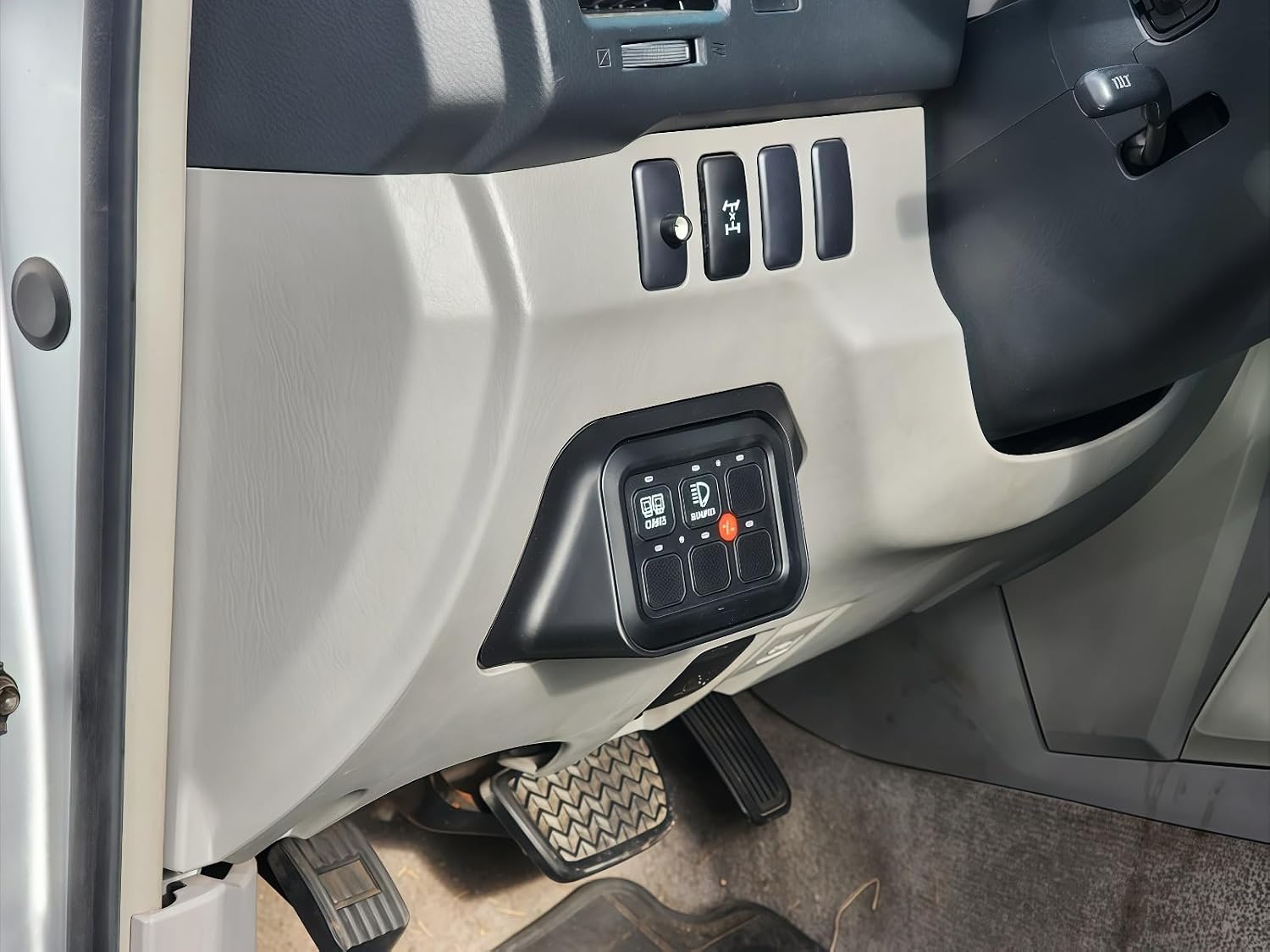 Amazon.com: 6-Gang Switch Pannel Mount for Auxbeam, Retrofit Dashboard ...