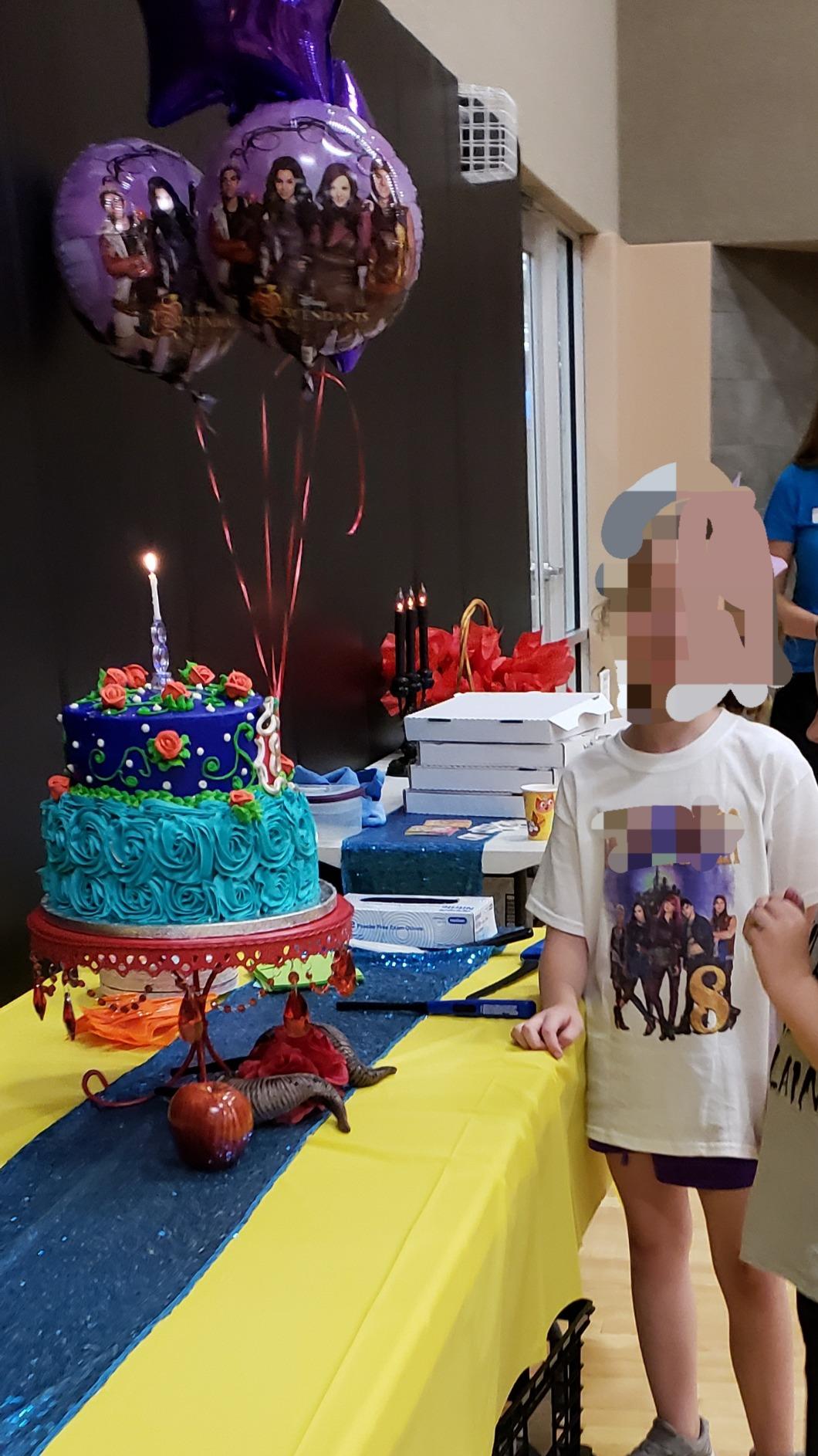 Amazon.com: Descendants Balloon Bouquet 8th Birthday 5 pcs - Party ...