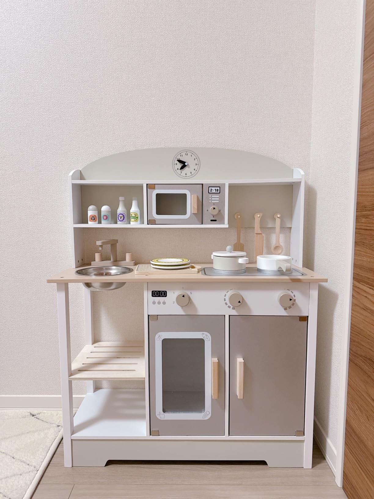 Amazon | [食品衛生法適合検査済] Rocotto ままごとキッチン 木製 組立式 調理器具付き ままごとセット 知育玩具 コンロ ミニキッチン プレゼント ギフト おままごと ...