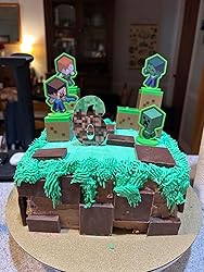 Amazon.com: DecoPac Minecraft Lush Finds Rings, Cupcake Decorations ...