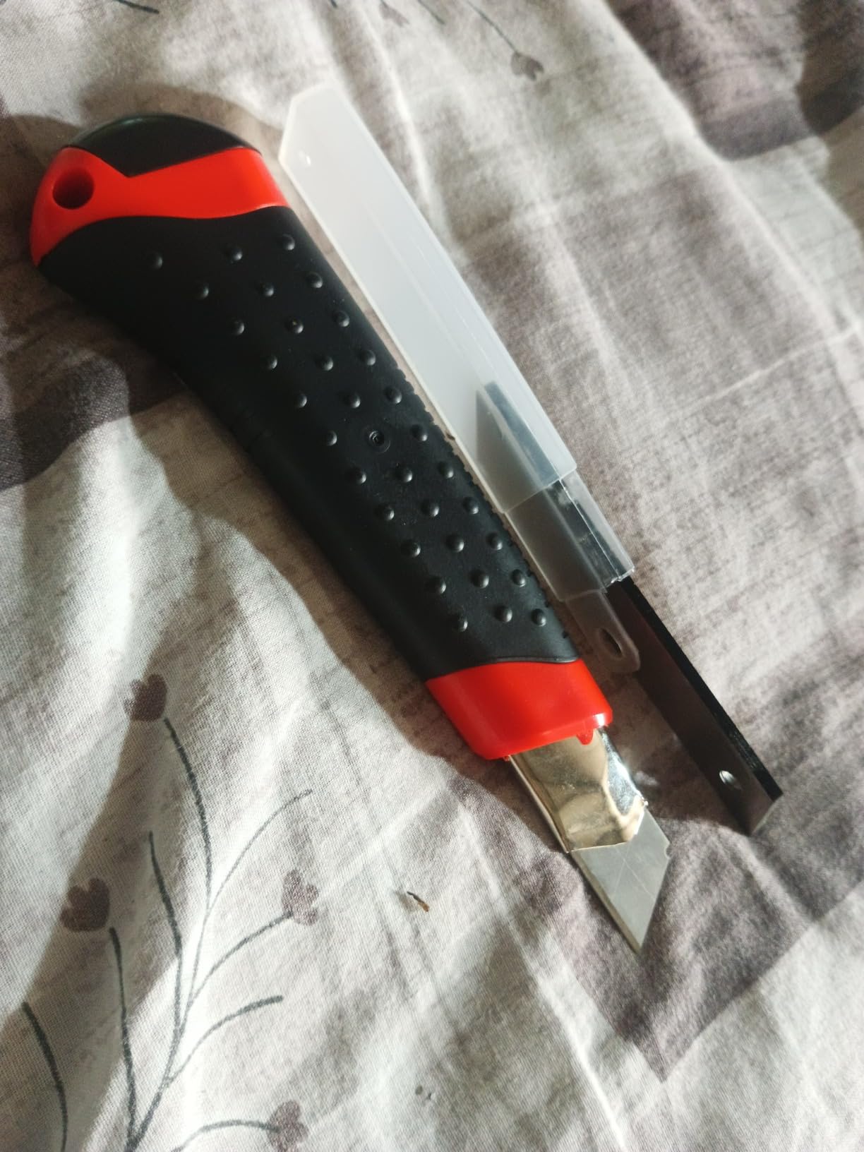 Dinojames Full Steel Body 18mm Cutter Knife Set With 5 Sharp Blade ...