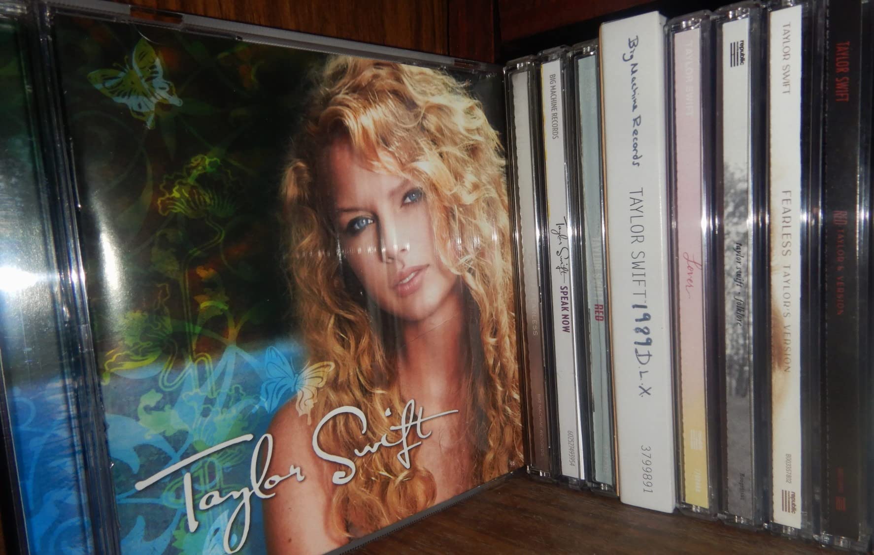 TAYLOR SWIFT - Taylor Swift | Amazon.com.au | Music