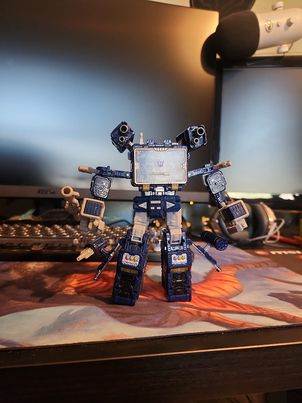 $9/mo - Finance Transformers TRA GEN Legacy EV Voyager S Soundwave ...