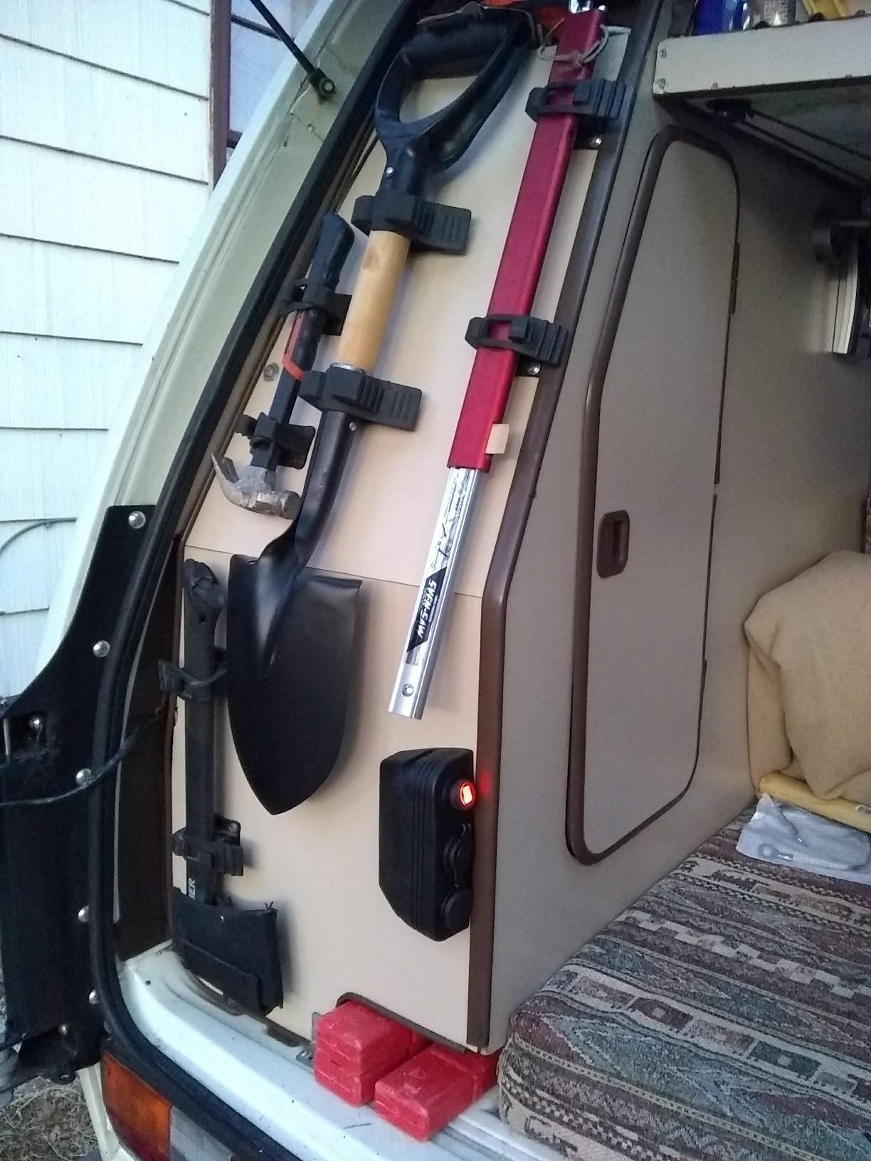 Amazon.com : Condor Tool & Knife, 4x4 Round Shovel, Ash Wood Handle ...