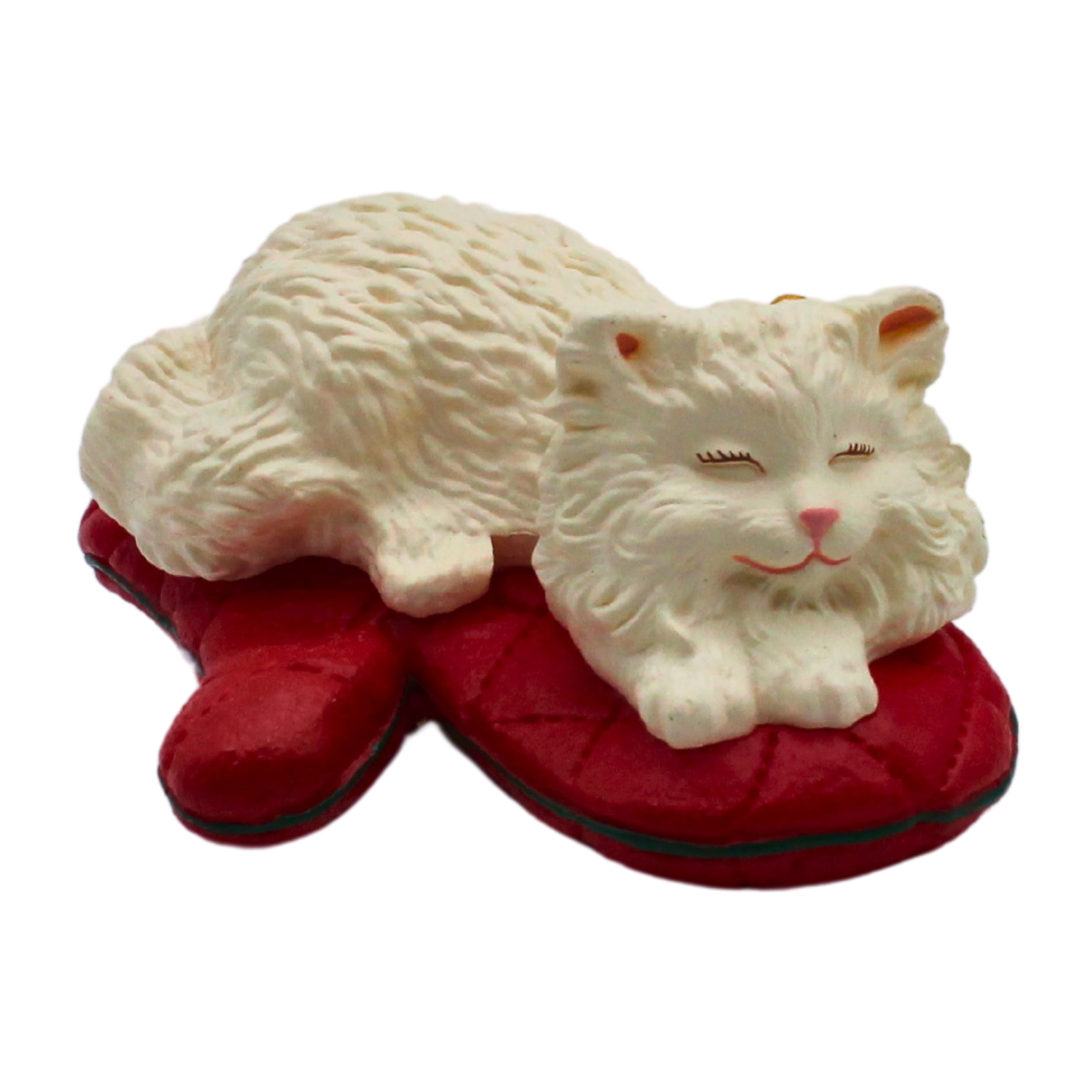 Amazon.com: Hallmark Keepsake Ornament Cat Nap Clip-On 2nd in The ...