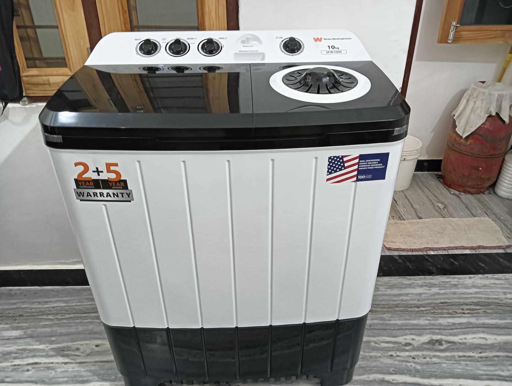 White Westinghouse (Trademark by Electrolux) 10 Kg Double Waterfall ...