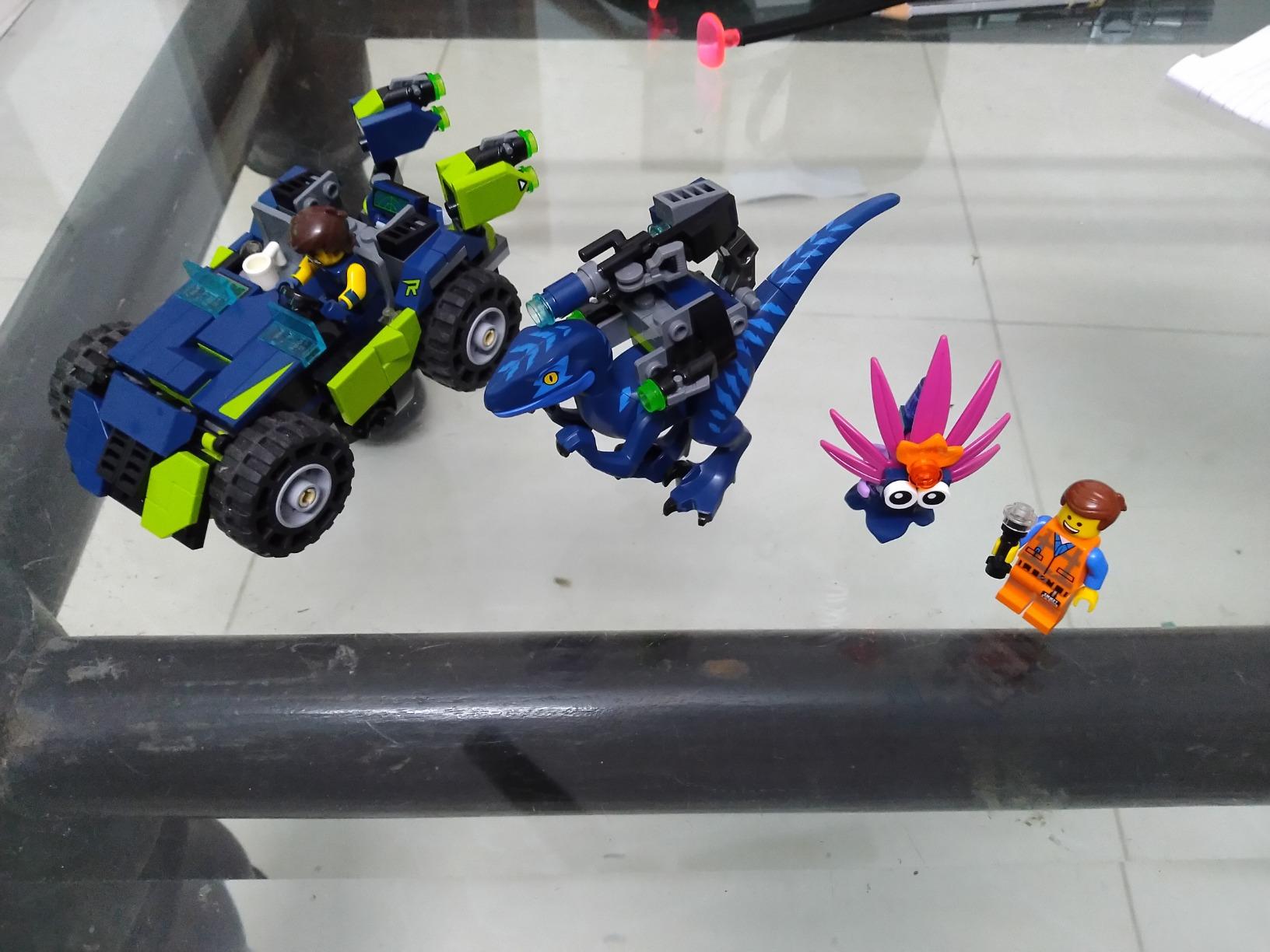 LEGO The Movie 2 Rex’s Rex-treme Offroader Building Blocks (230 Pcs ...