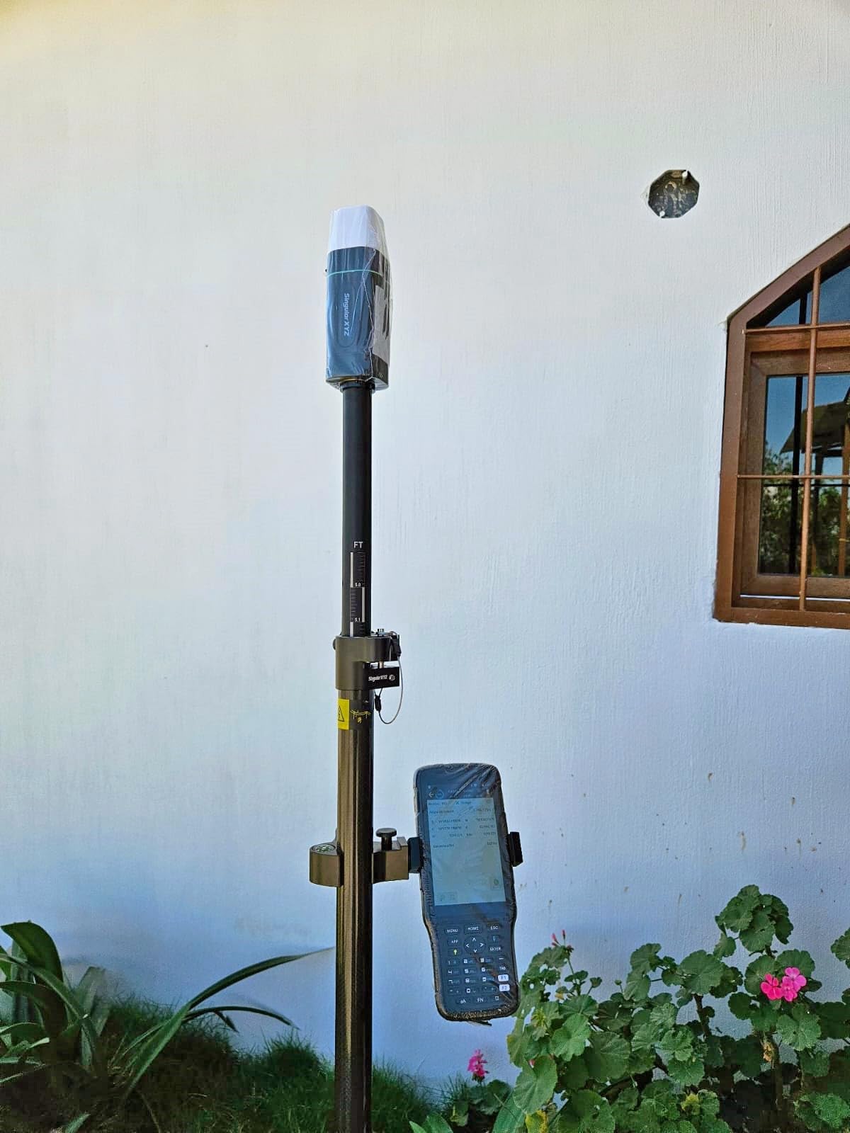 Amazon.com: RTK GNSS Survey Equipment with Network RTK Rover, Handheld ...