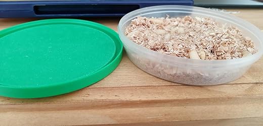 MONTAUR 50 waxworms (15g) : Amazon.co.uk: Pet Supplies