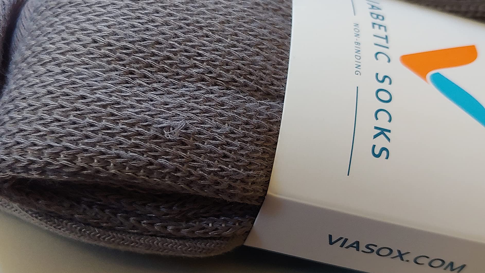 Amazon.com: Viasox Non-Binding Diabetic Socks for Men & Women : Health ...