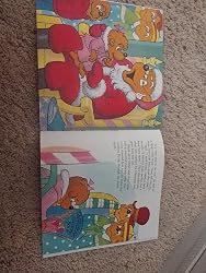 The Berenstain Bears Meet Santa Bear: A Christmas Book for Kids (First ...