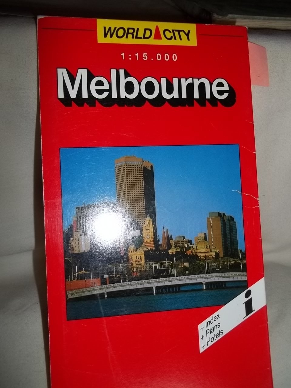 Amazon | Melbourne: World-City Map | Atlases
