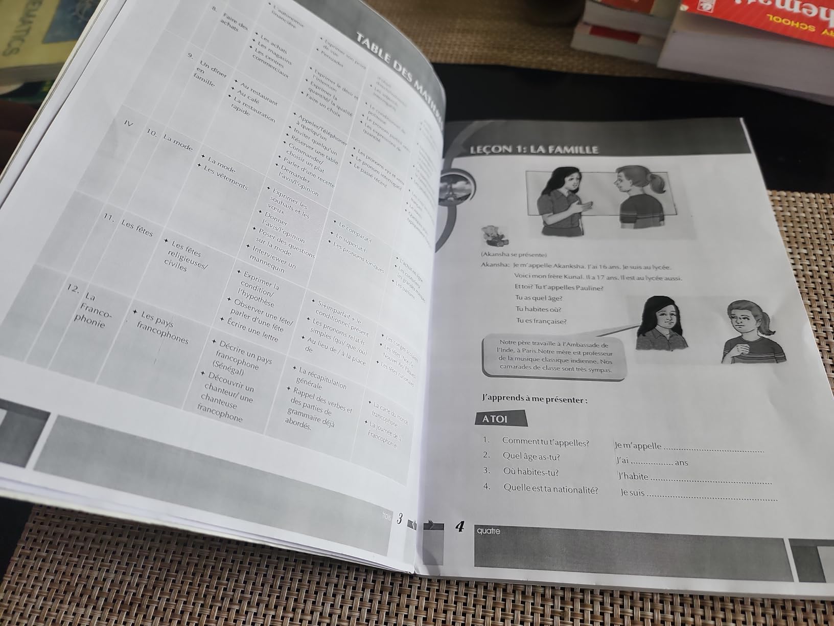 Entre Jeunes (French T.B.) - IX : CBSE: Amazon.in: Books