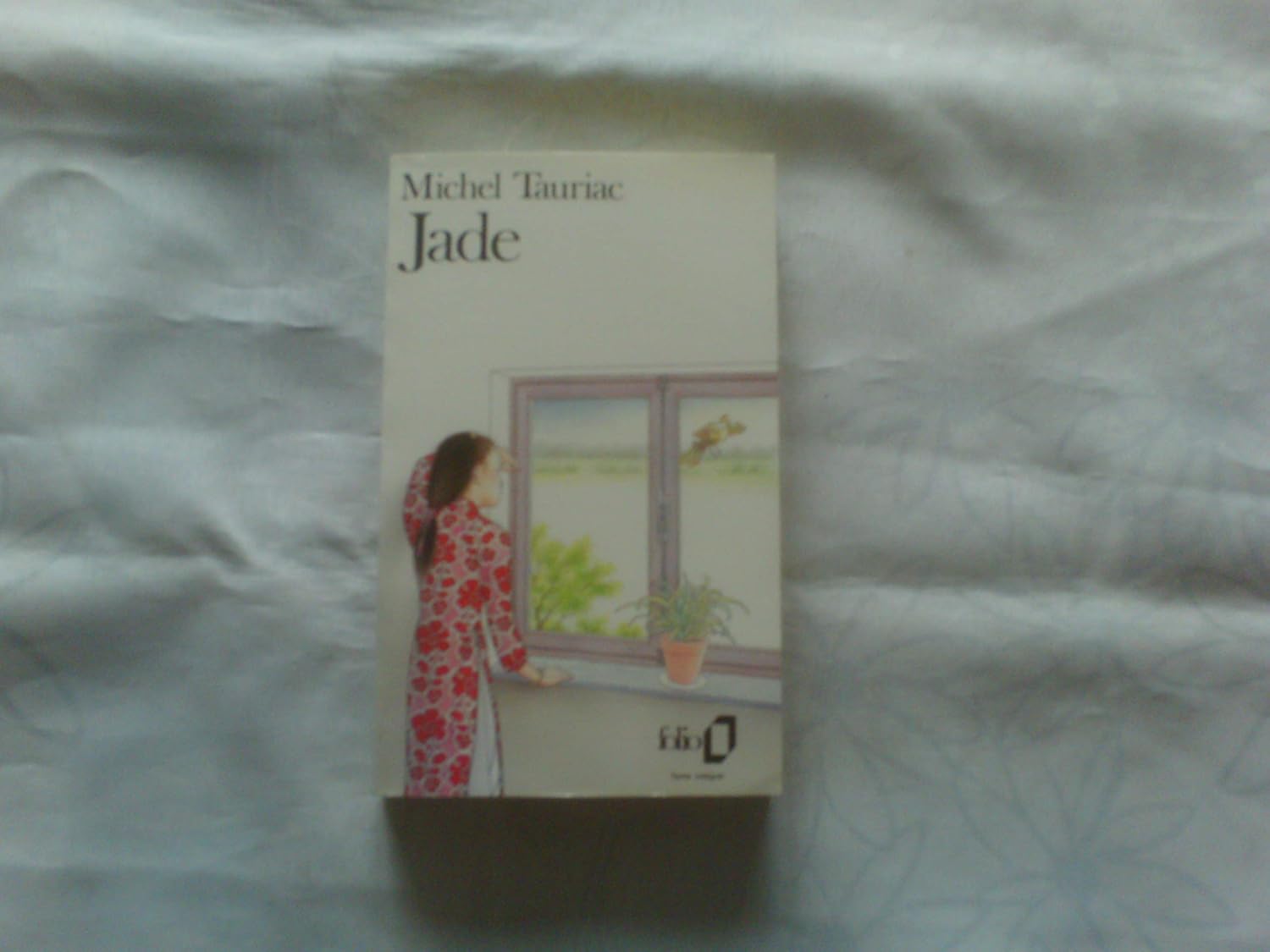Amazon.com: Jade: 9782070378890: Tauriac, Michel: Books