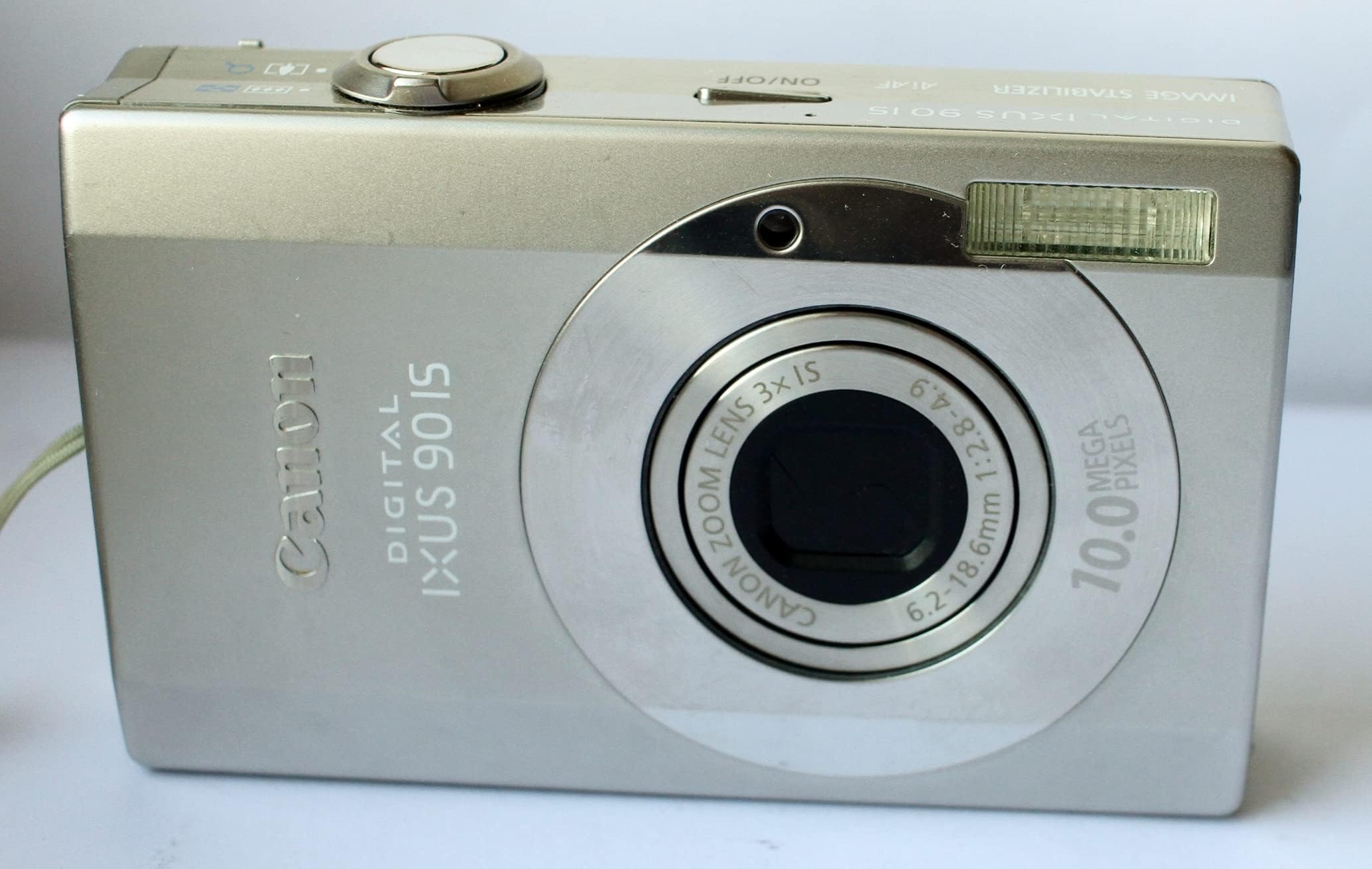 Canon Digital IXUS 90 IS Compact Camera - Silver (10 MP, 3x Optical ...