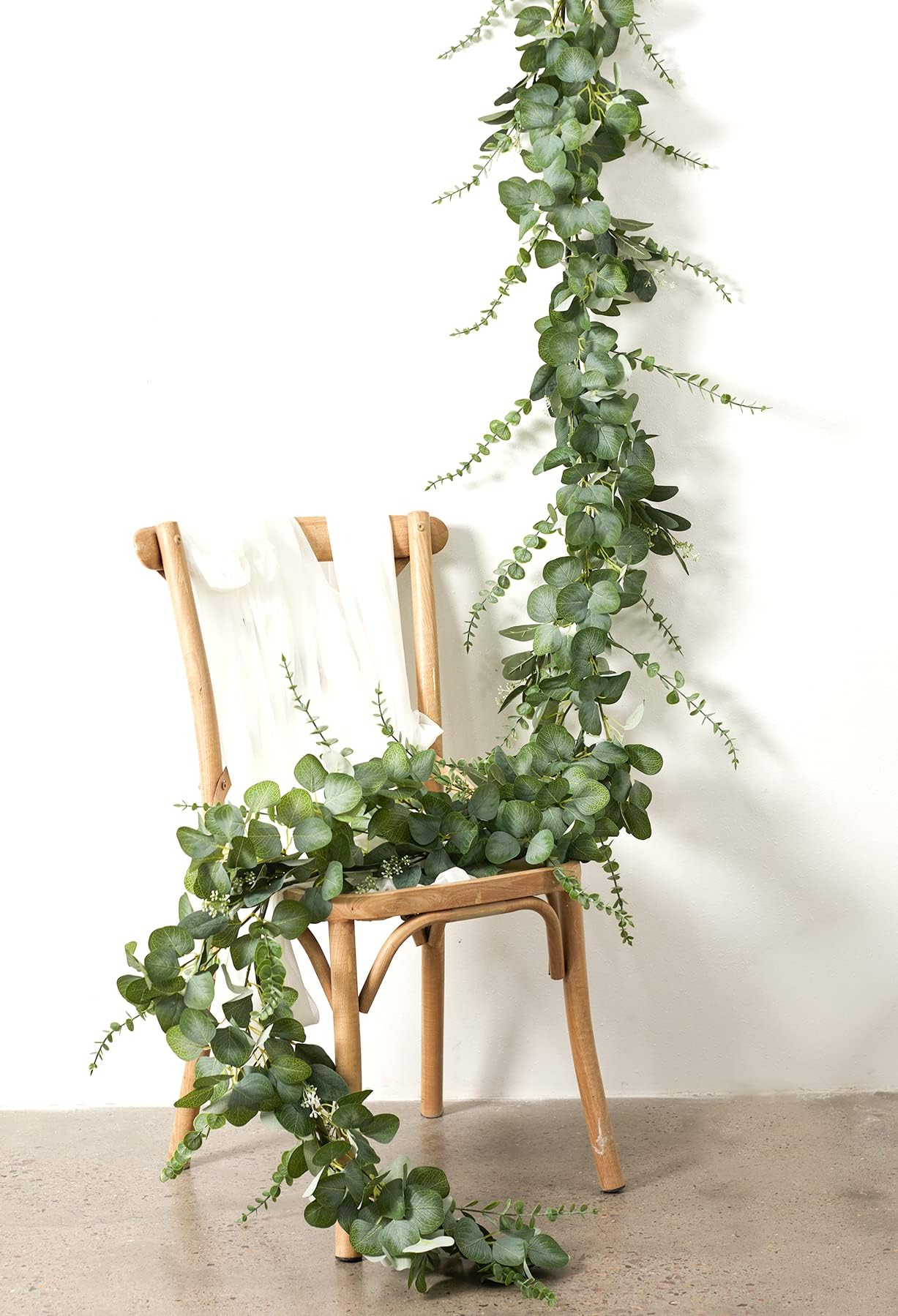 Amazon.com: Clycaloor 9 FT Eucalyptus Greenery Garlands for Table ...