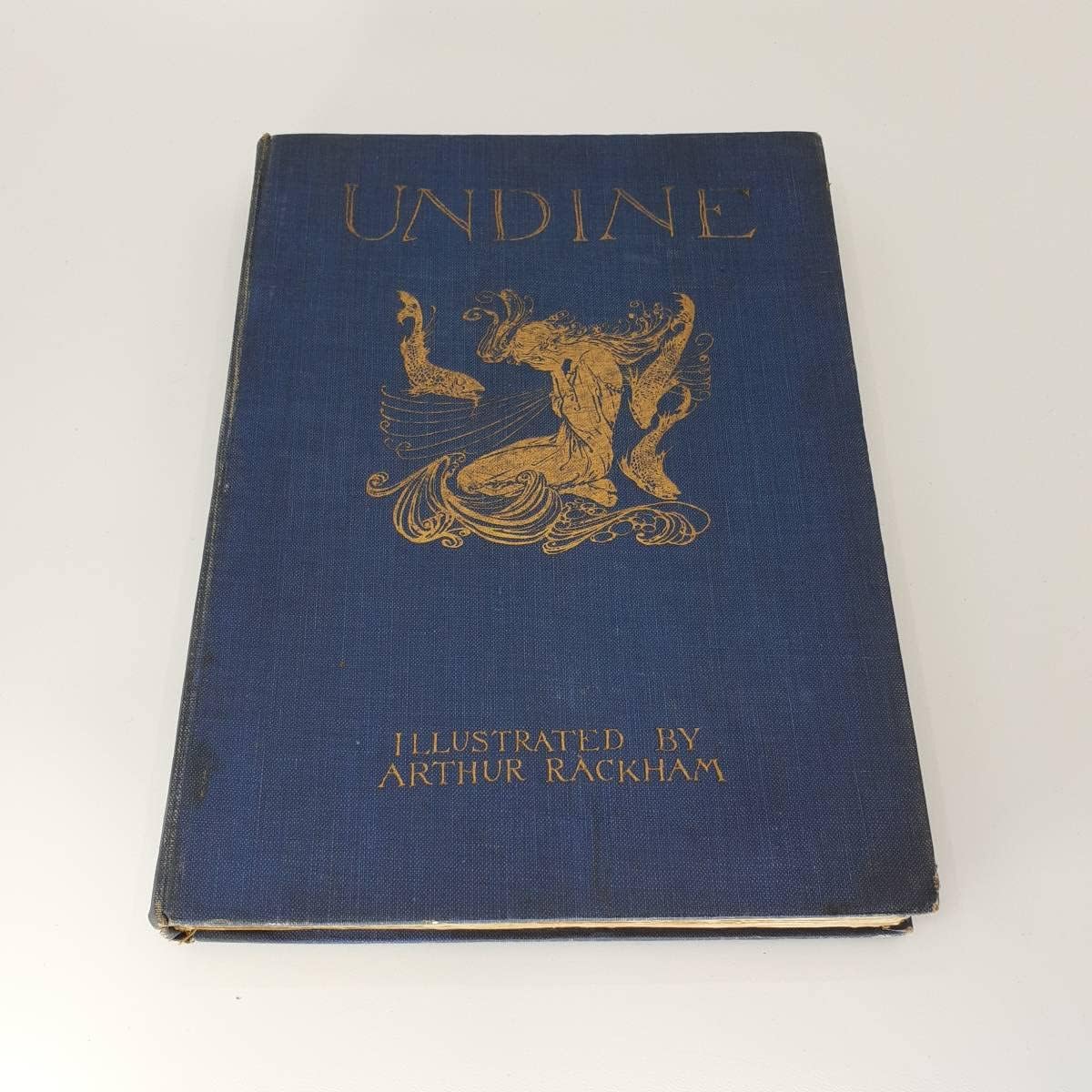 Amazon.co.jp: 希少 ウンディーネ アーサーラッカム 挿絵15枚 Undine 1916年 古書 洋書 アンティーク : おもちゃ