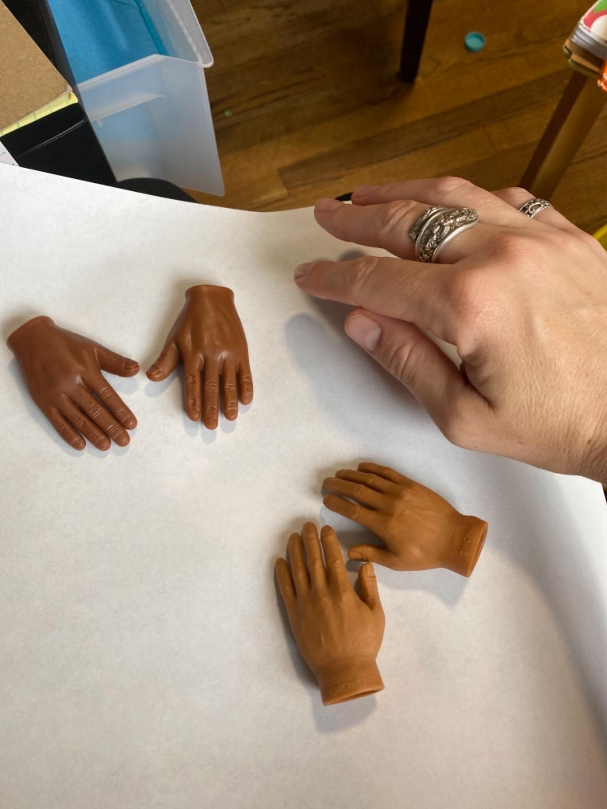 Amazon.com: Daily Portable Dark Skin Tone Tiny Finger Hands 10 Pack ...