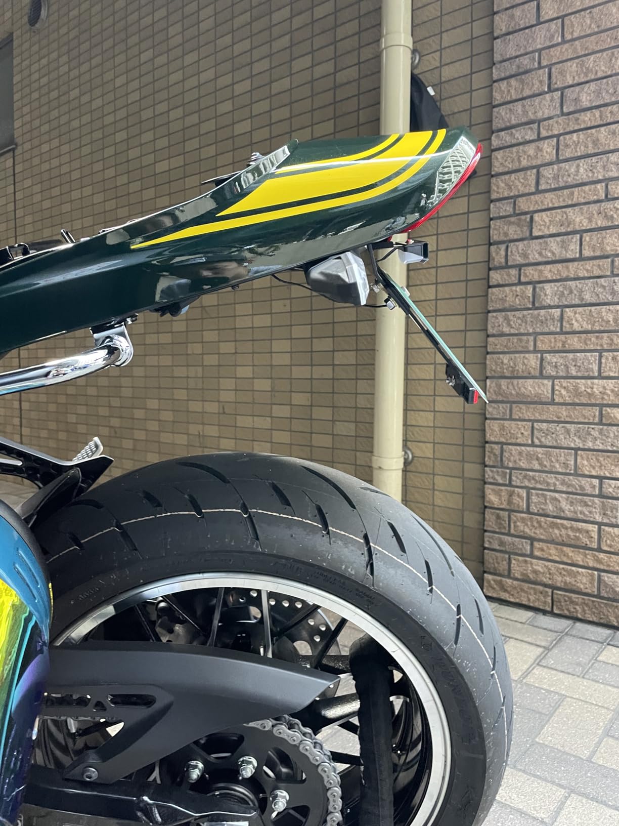 Amazon.co.jp: Daytona 98049 Fenderless Z900RS/CAFE (18-24) Motorcycles ...