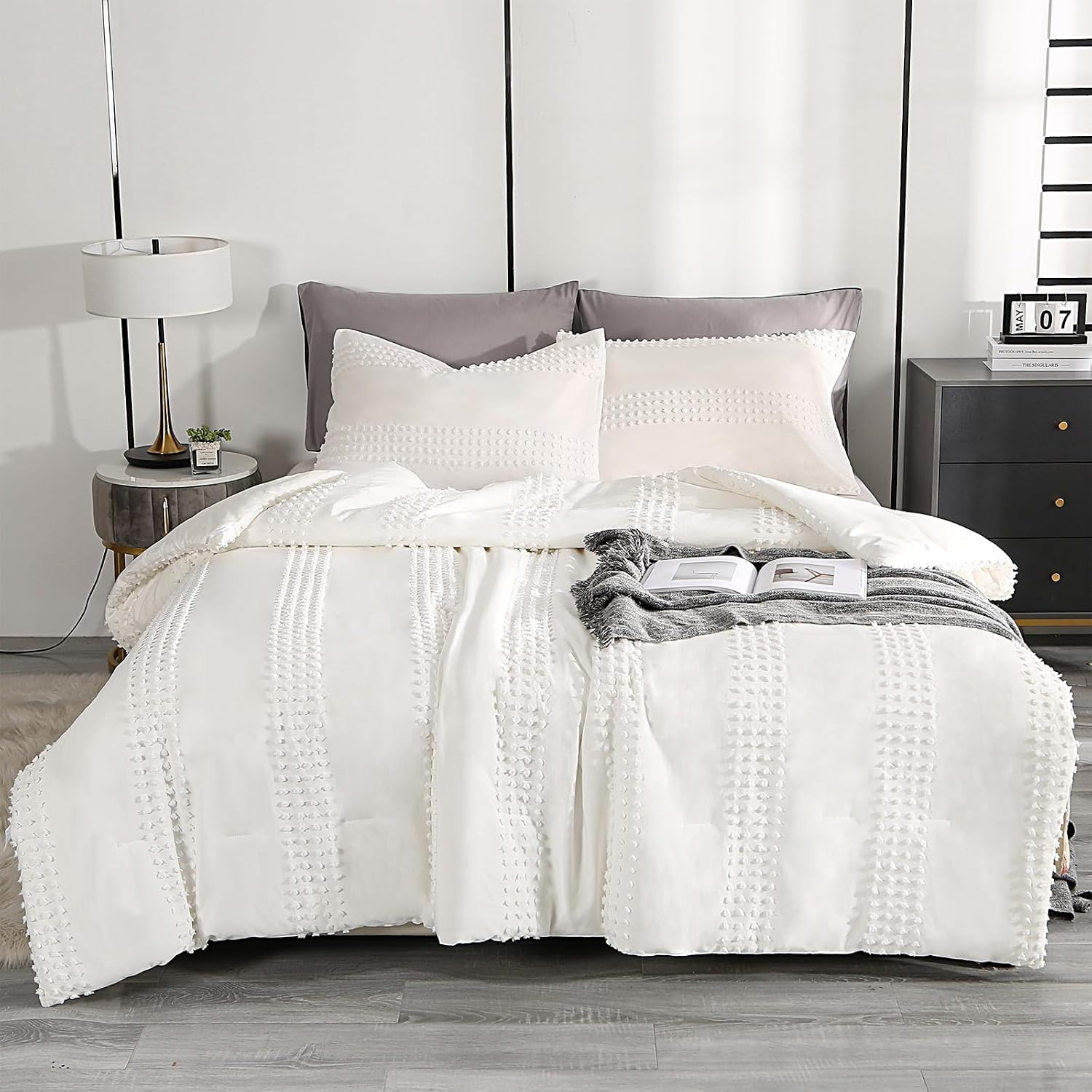 Amazon.com: ENJOHOS White Comforter Full Size - Boho Bedding Full for ...