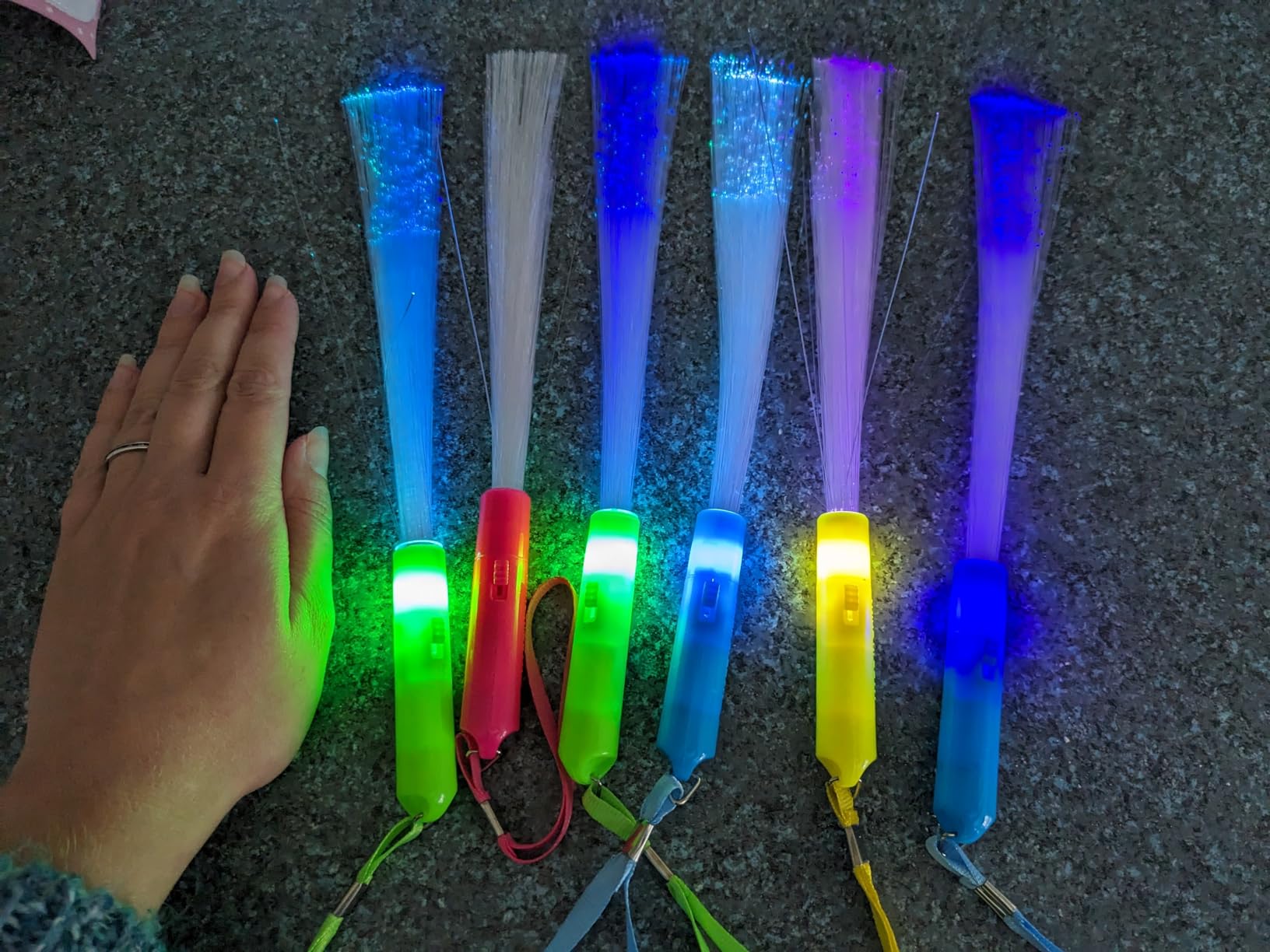 Pack Of 6 Fibre Optic Wands For Kids, Flashing Wands Kids-Light Up ...