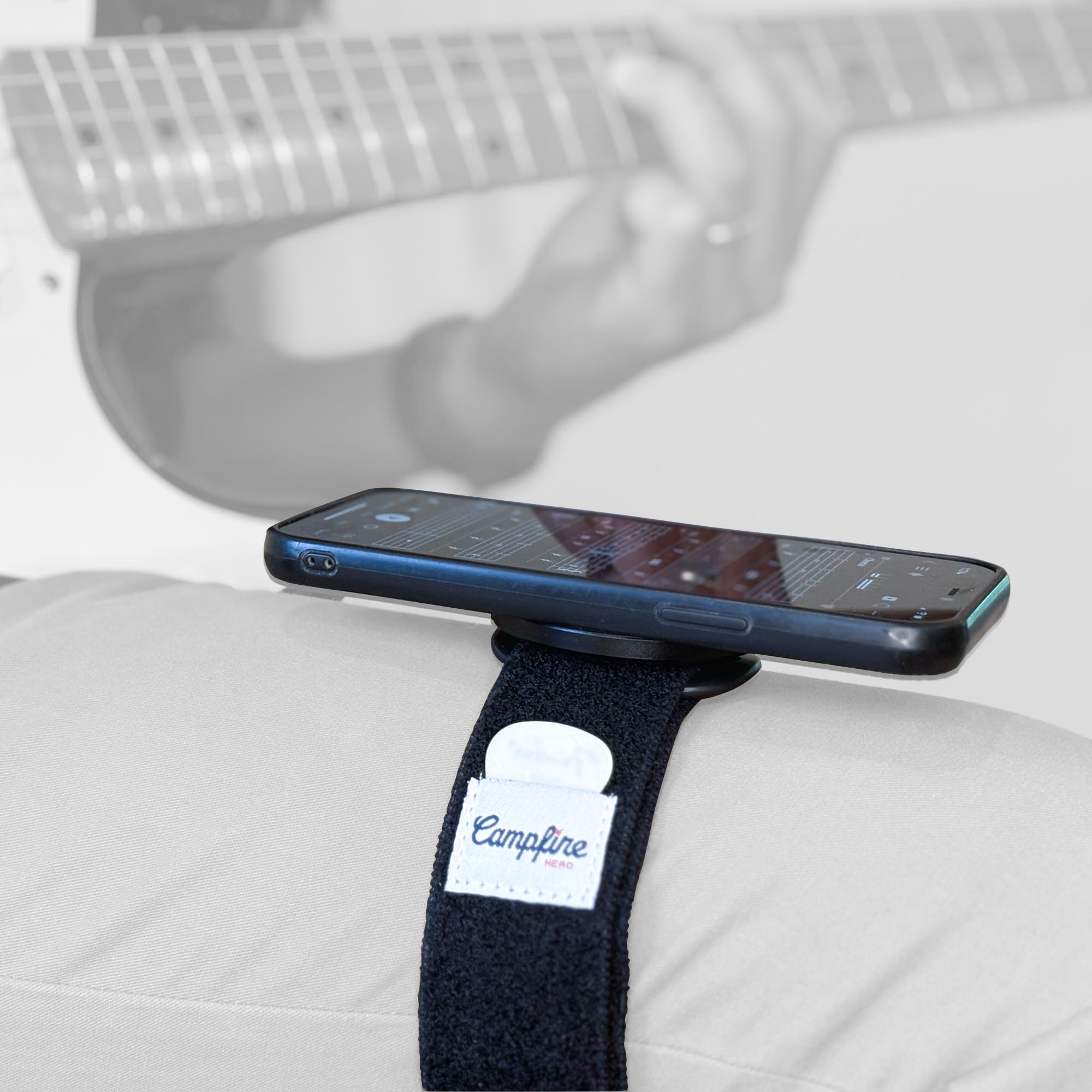 Amazon.com: Campfire Hero Magnetic Phone Strap for Guitar Players ...
