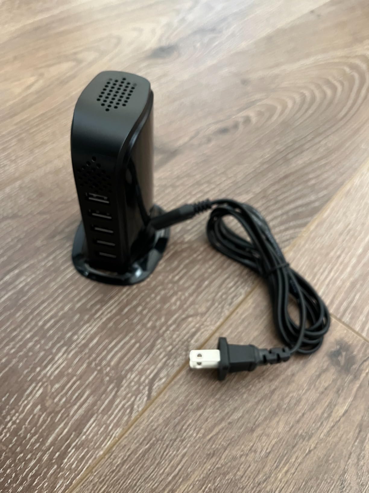 Amazon.com : WiFi USB Charger Hidden Camera Indoor Spy Camera 5 Port ...