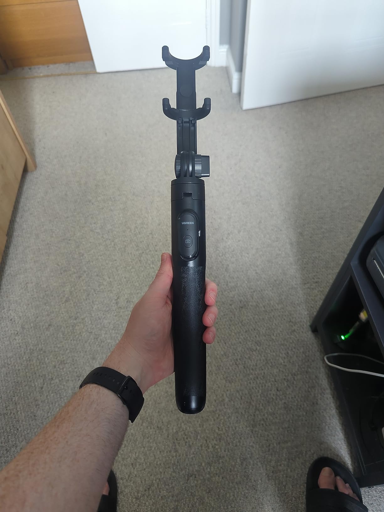 UGREEN iPhone Tripod Stand Filming Selfie Stick Bluetooth Remote 63”/1 ...