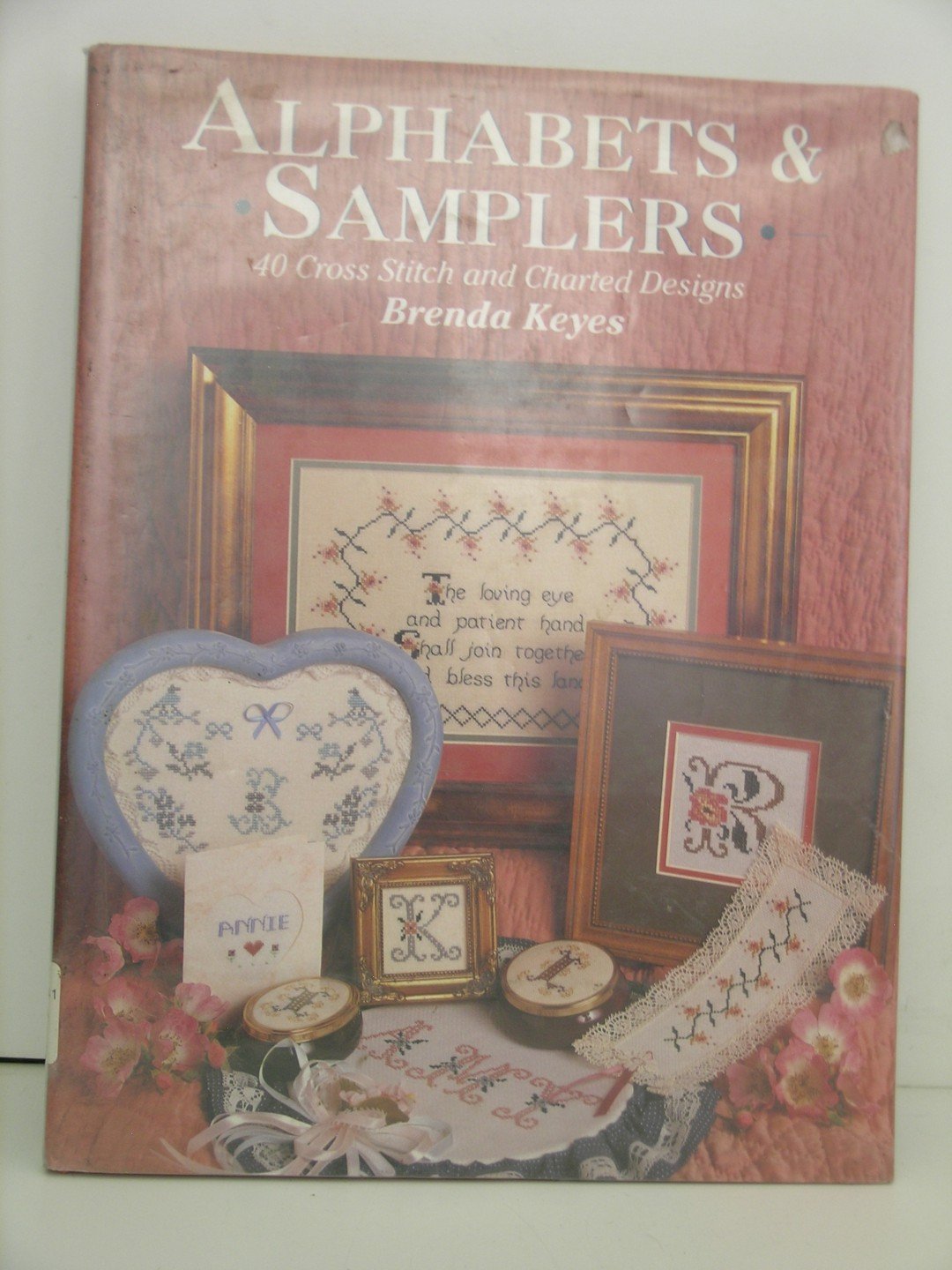 Alphabets and Samplers : Forty Cross-Stitch and Needlepoint Projects ...