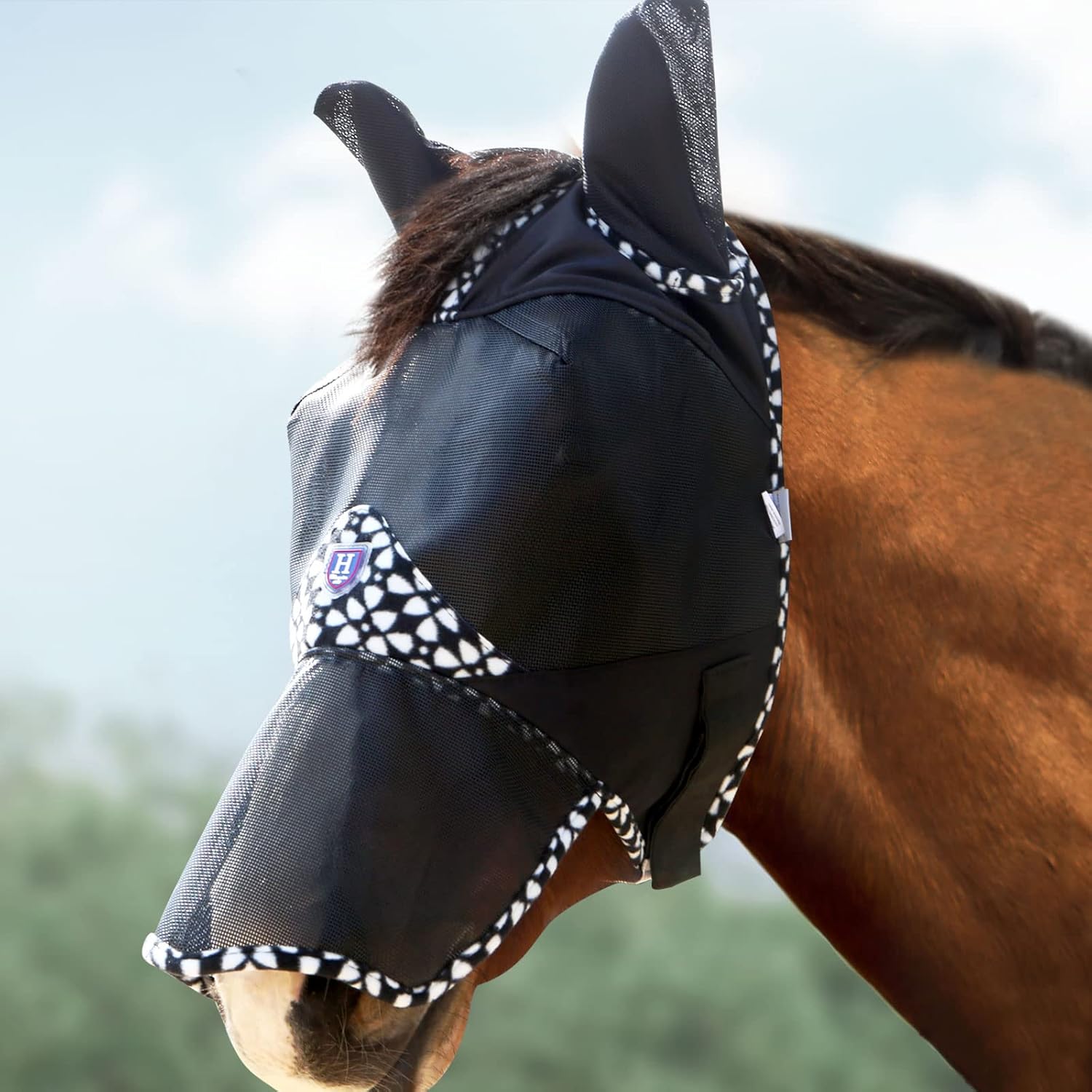 Amazon.com: Harrison Howard Horse Fly Mask Long Nose with Ears Fleece ...