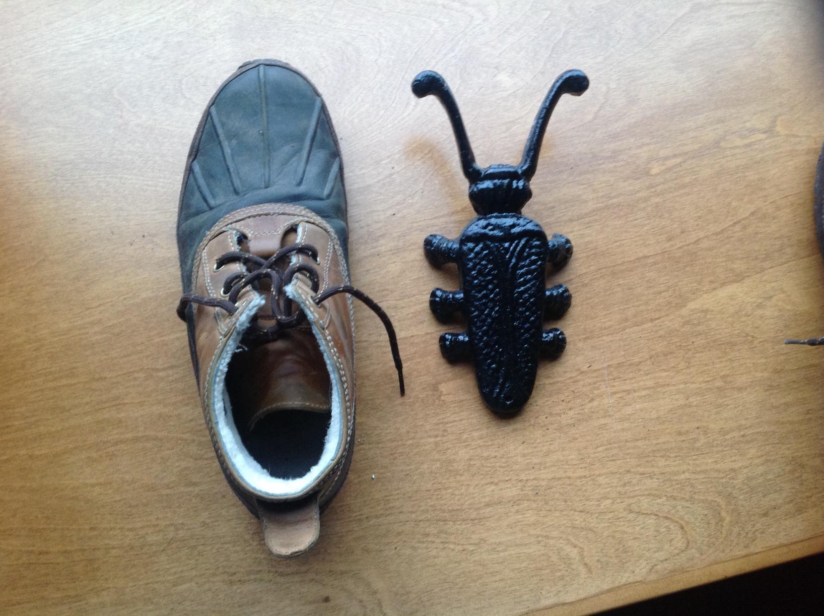 Amazon.com: ROMA Cast Iron Beetle Boot Jack, Black : Automotive